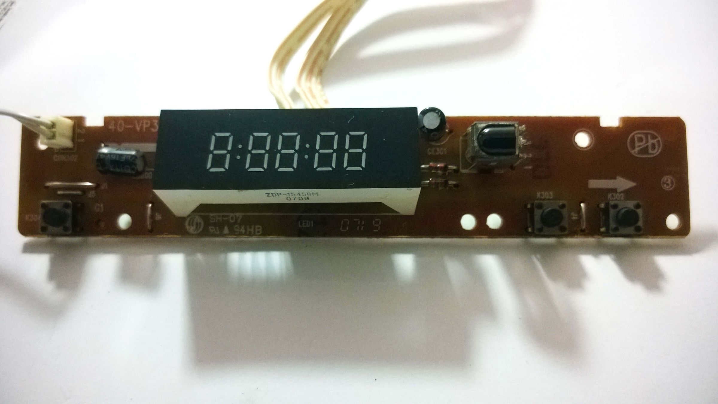 Parts to Salvage From a DVD/CD Player : 10 Steps - Instructables