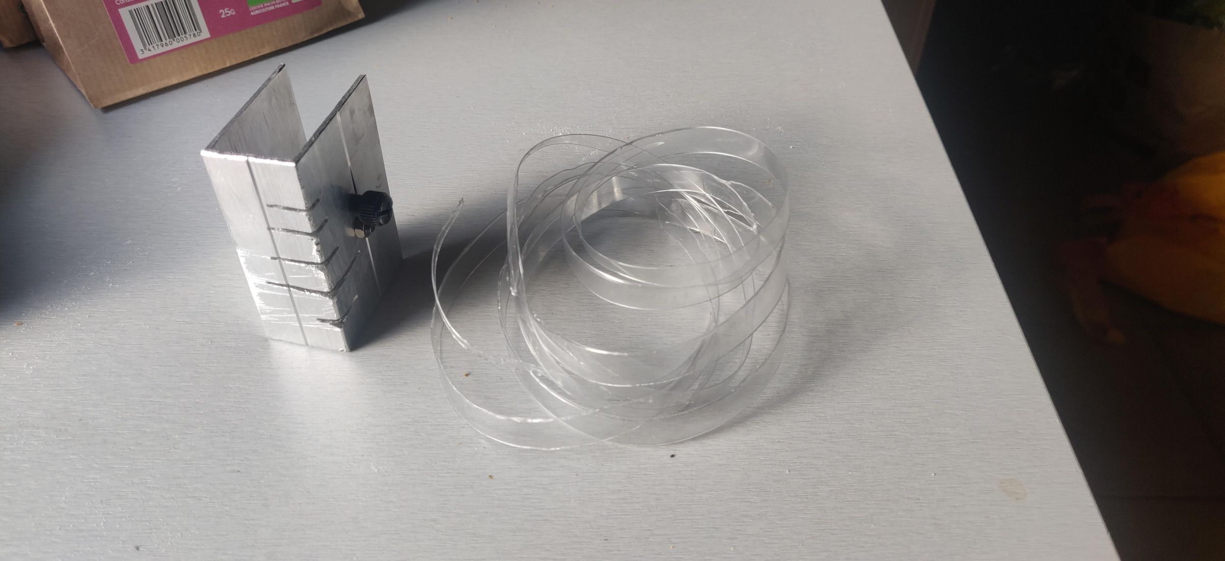 PET Bottle Tape Cutter : 5 Steps (with Pictures) - Instructables