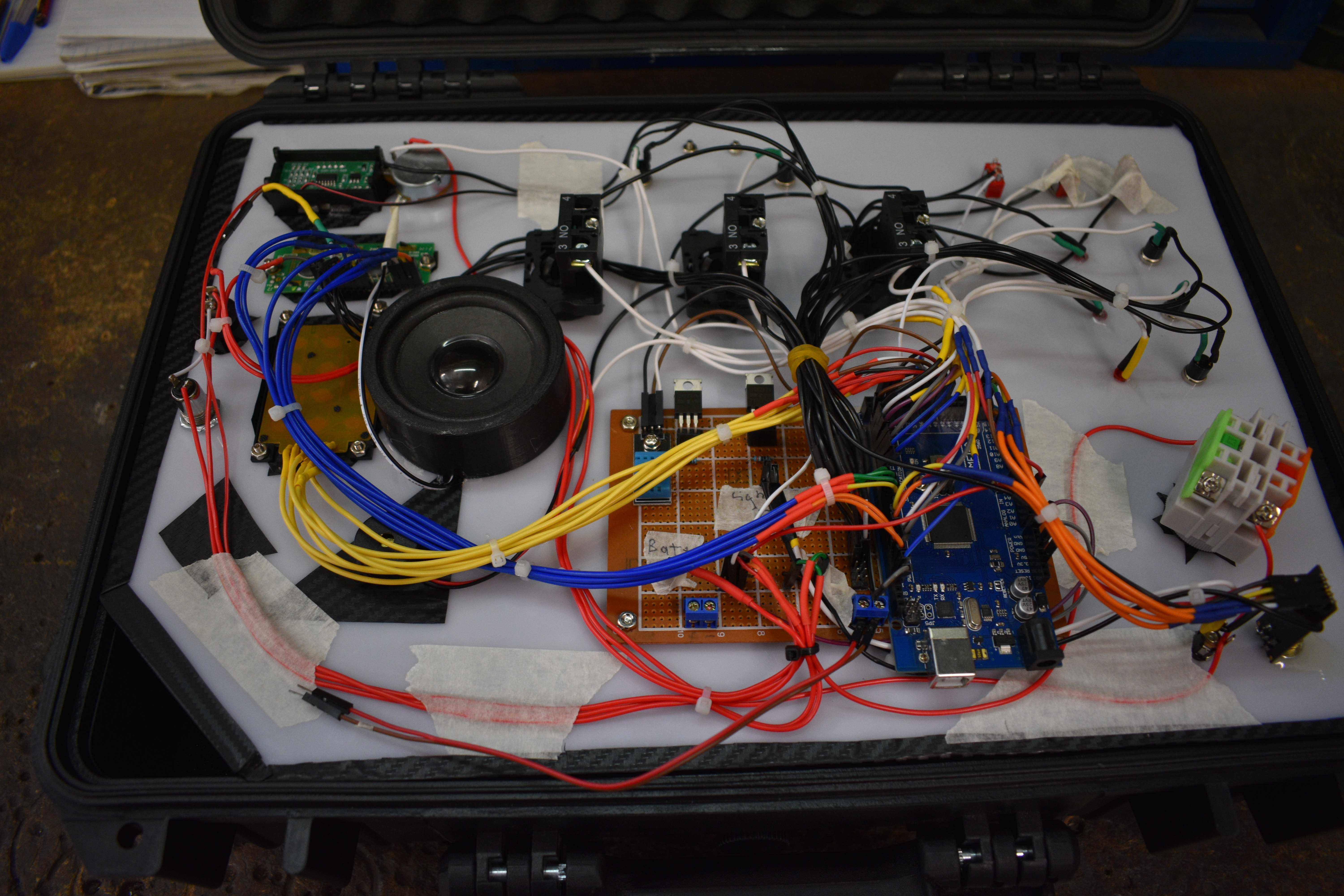 Overkill Model Rocket Launch Controller! : 9 Steps (with Pictures ...