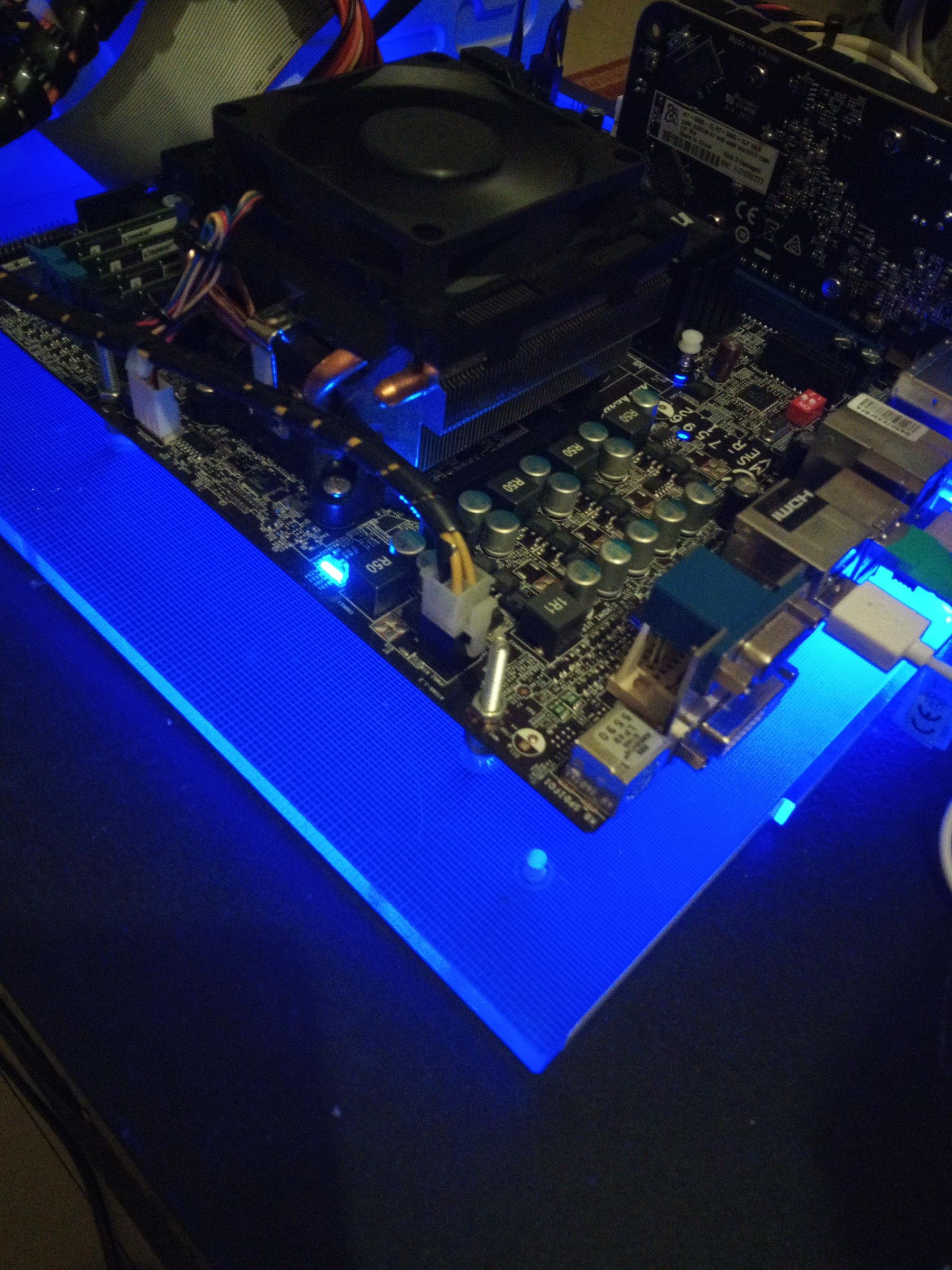 PC Table Bench - Instructables