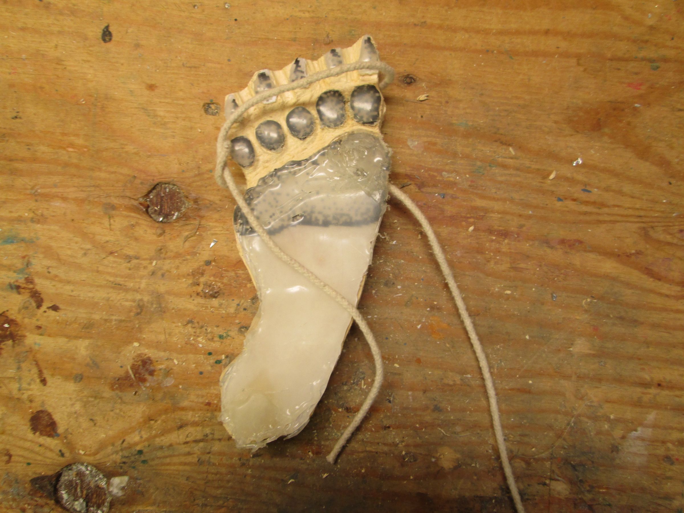 Yeti Feet- Make Yeti Footprints in the Snow! : 7 Steps (with Pictures ...