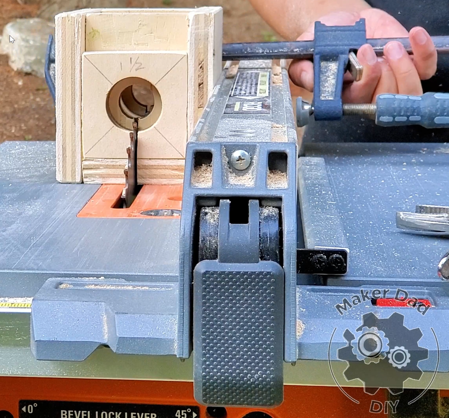 How to Make Dowels: Dowel Making Jig ( With Table Saw ) : 8 Steps (with ...