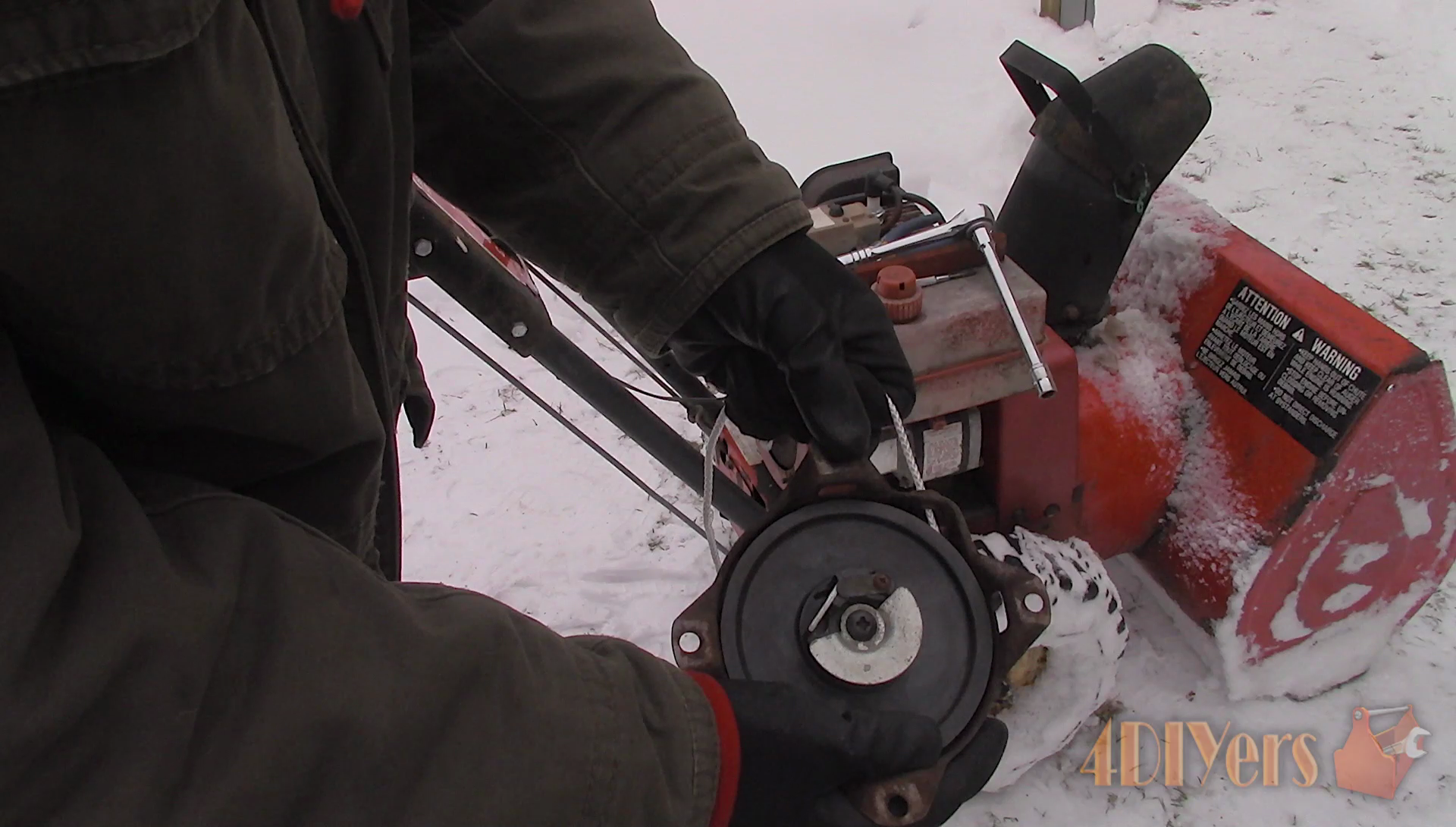 How to Replace an Engine's Pull Cord : 4 Steps (with Pictures ...