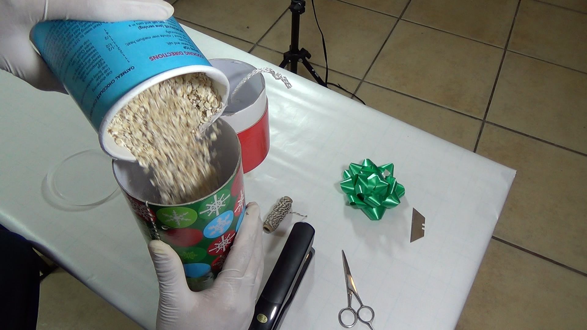 10 Christmas Gift Pranks You Can Do on Family and Friends! : 10 Steps ...
