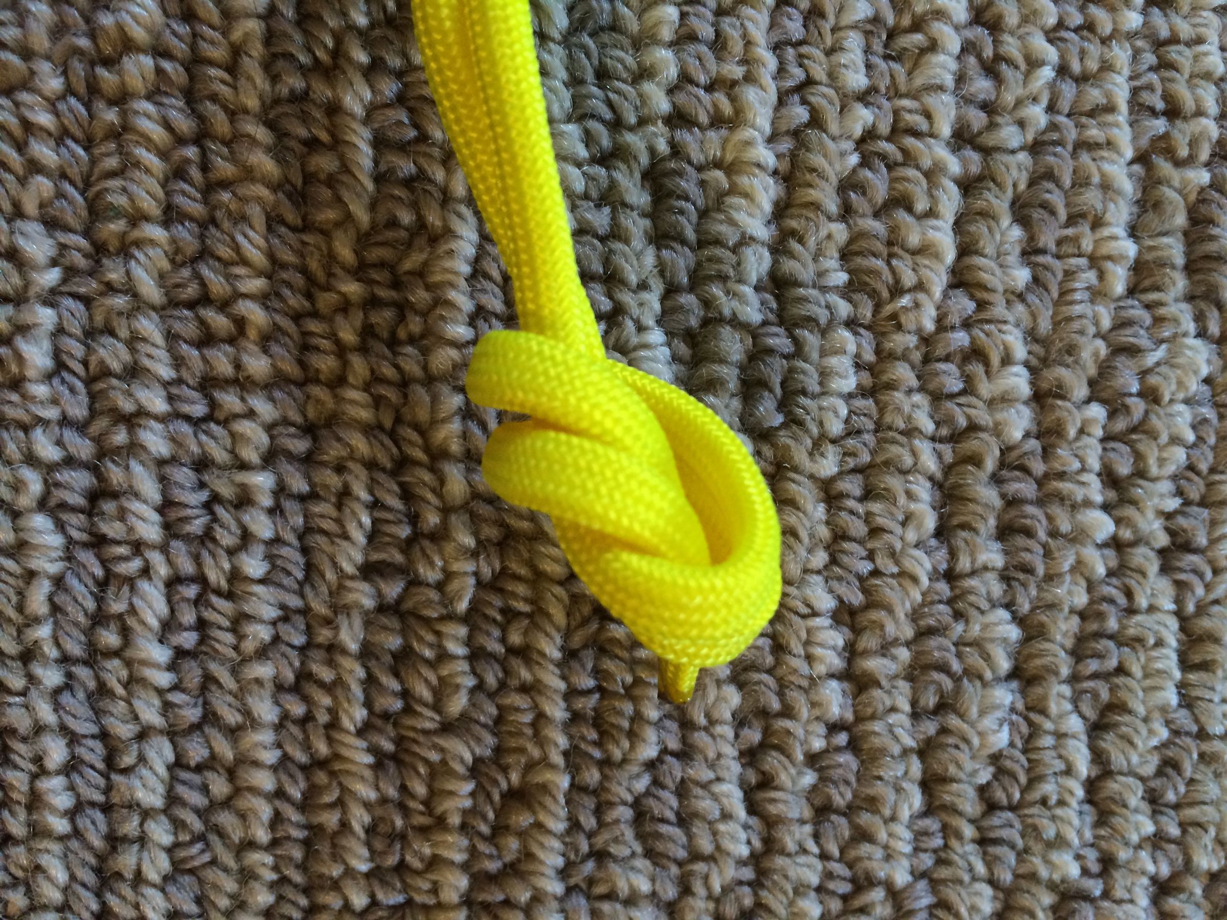 The Jagged Ladder Paracord Bracelet : 5 Steps - Instructables