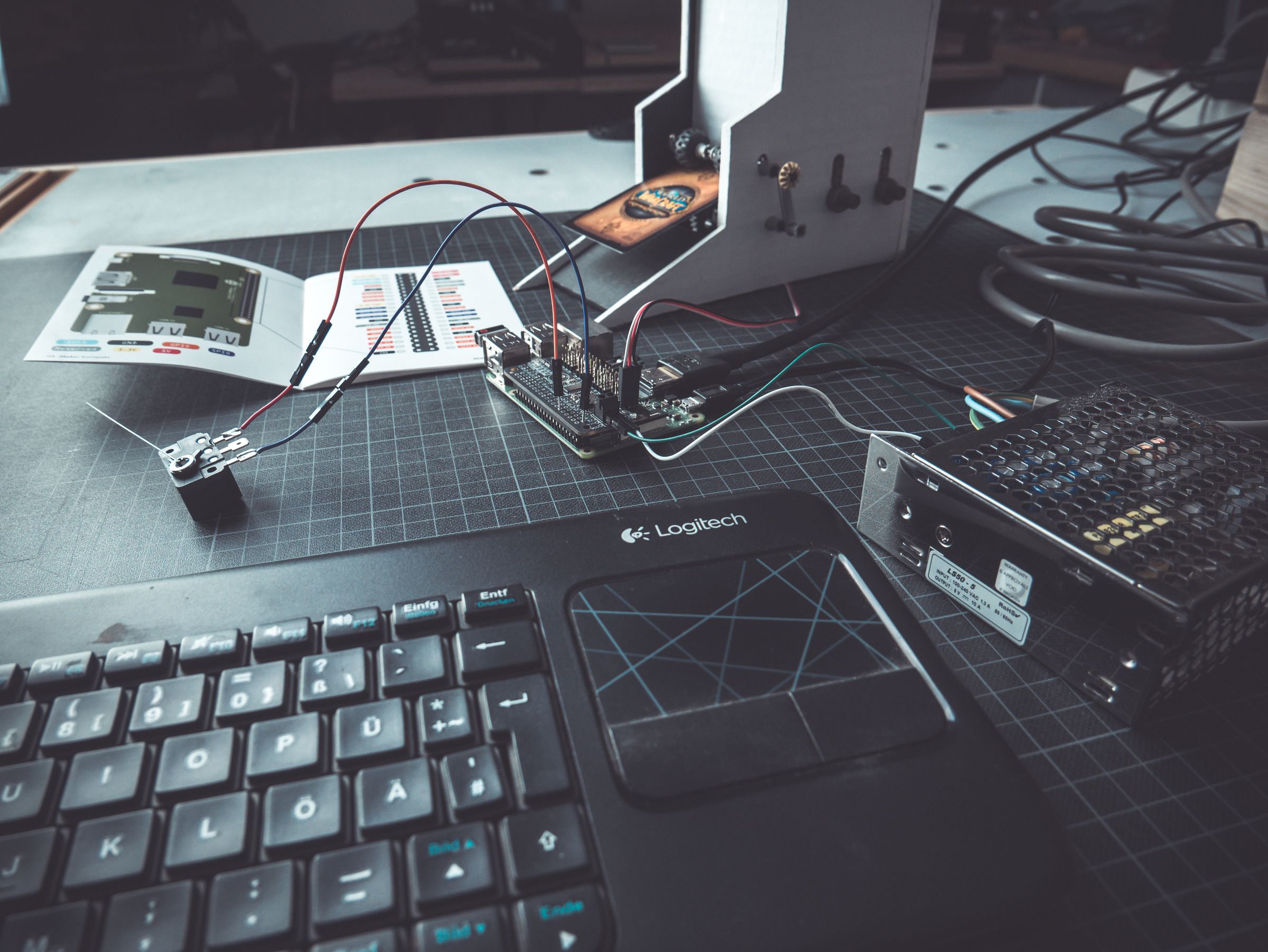 Card Feeder for a Trading Card Machine : 10 Steps (with Pictures ...