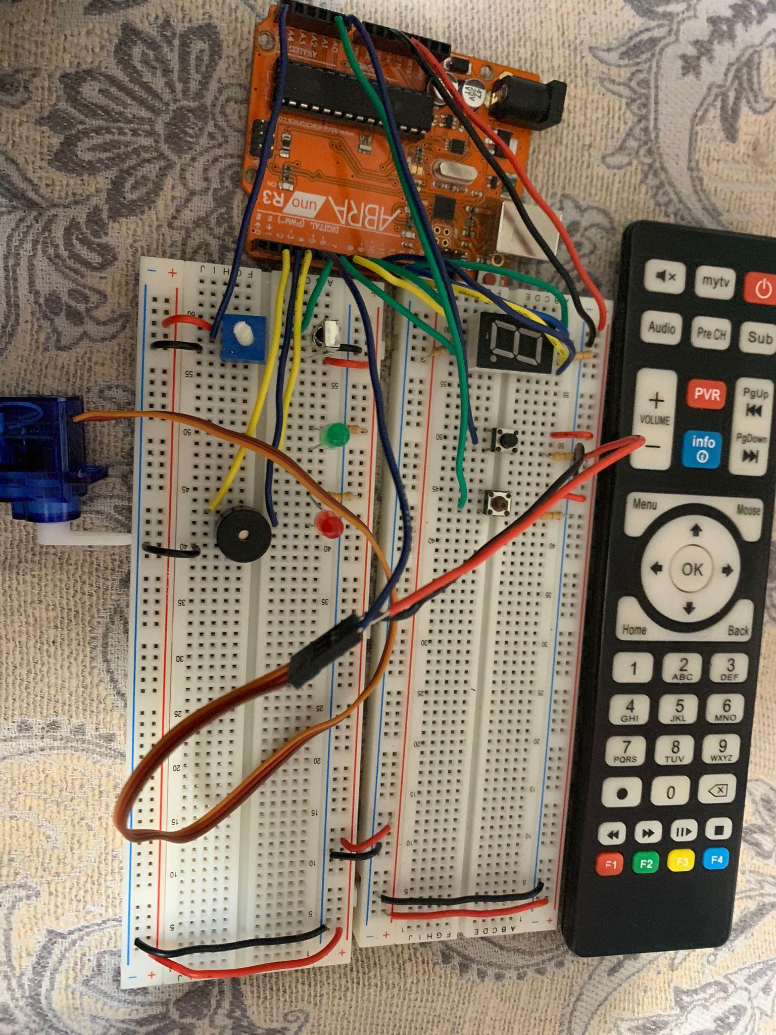 IR Servo Pointer Quiz Game : 7 Steps - Instructables