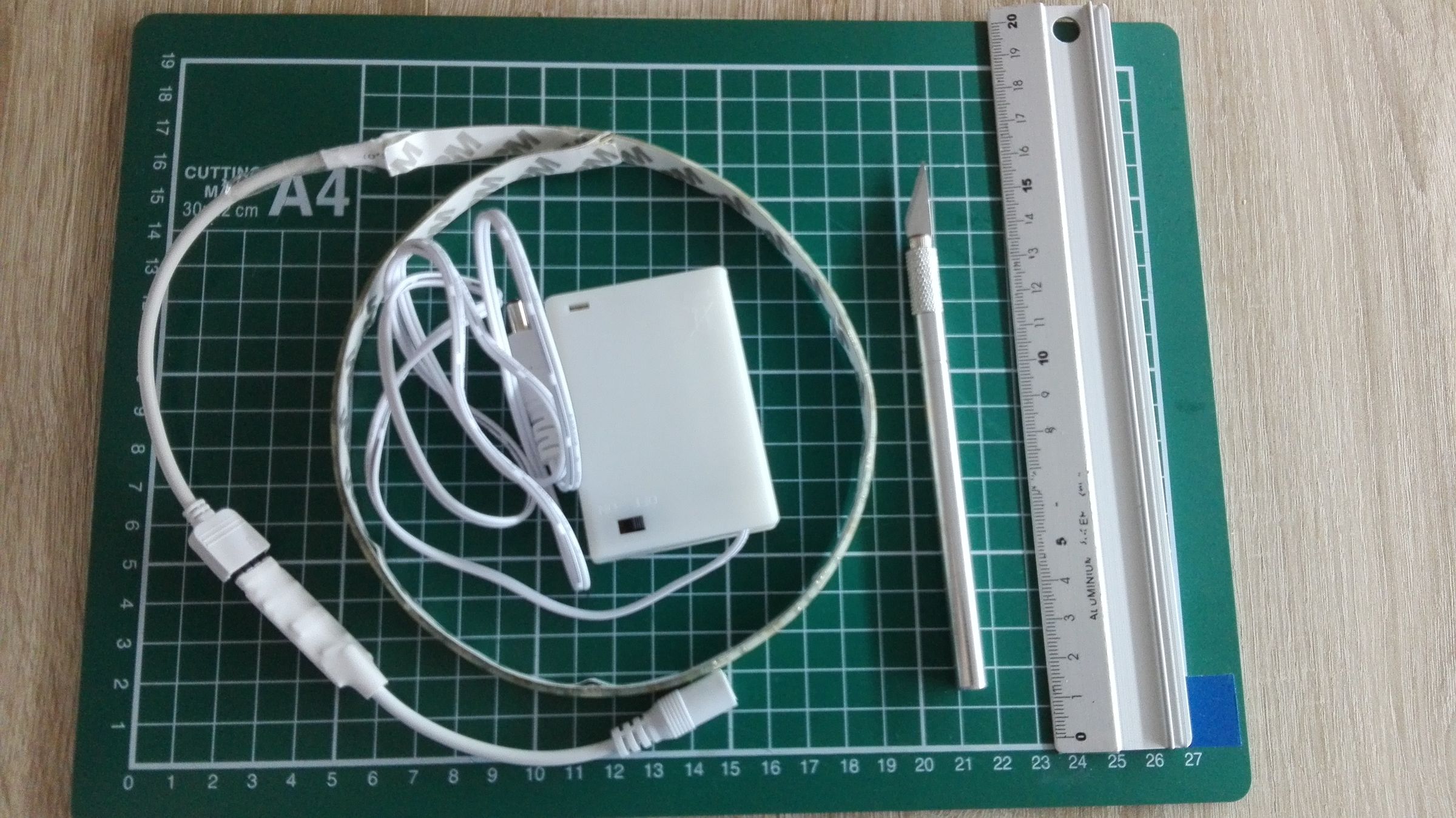 Peking Biscuit Box Light : 4 Steps (with Pictures) - Instructables