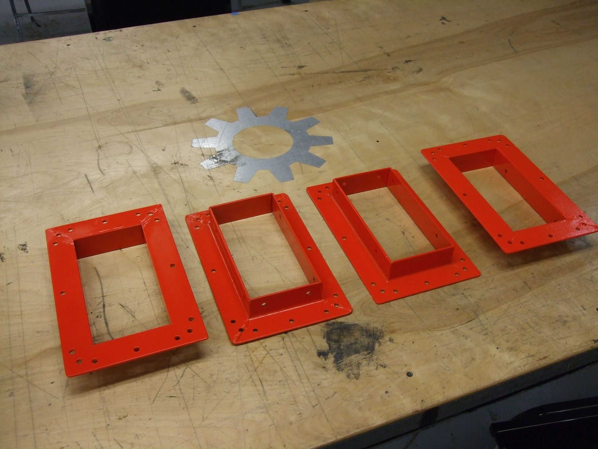 Desk Brackets : 10 Steps - Instructables