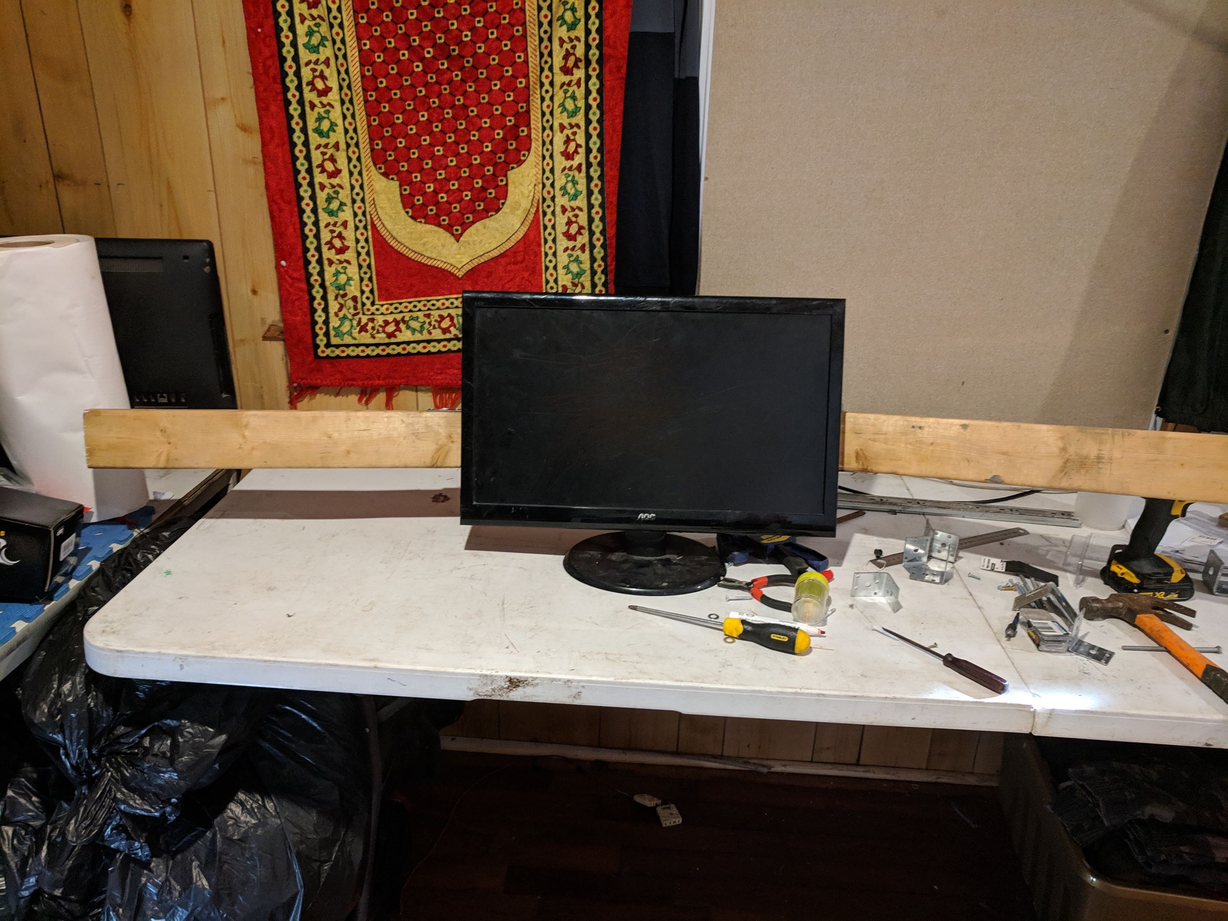 Build an Adjustable Triple Monitor Stand : 6 Steps - Instructables