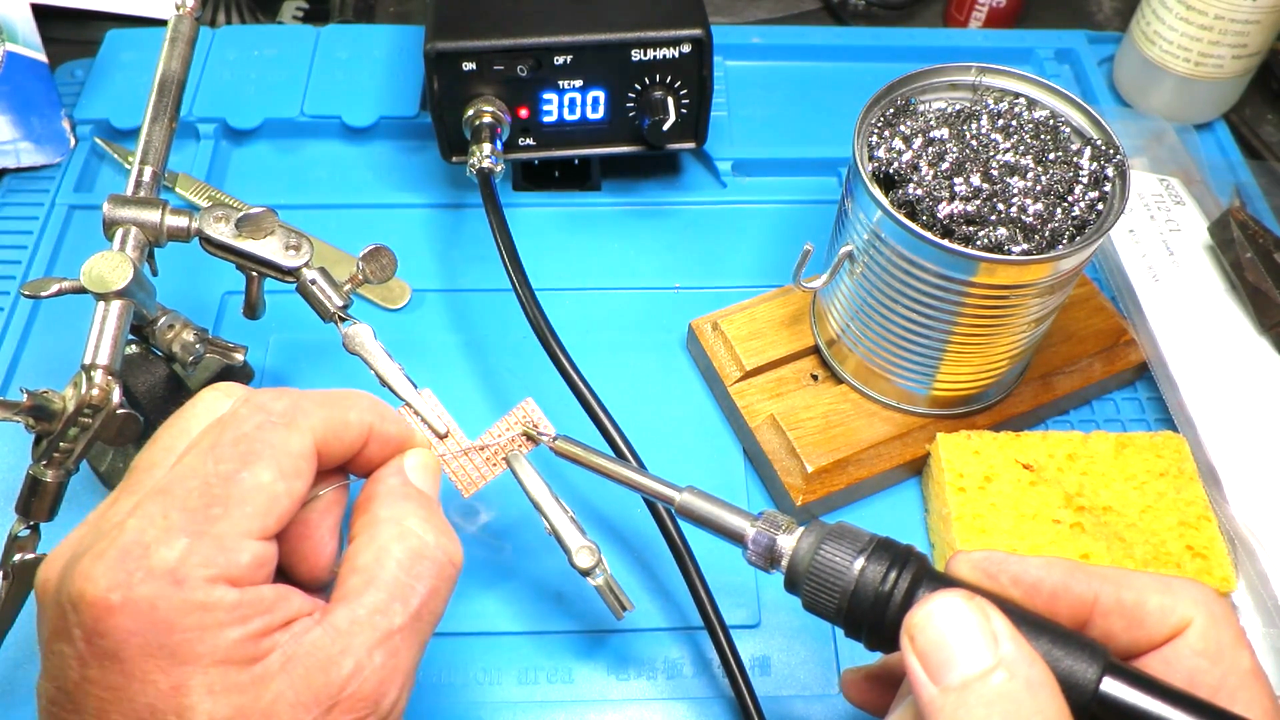 HAKKO T12 Temperature Controlled Soldering Iron Kit : 6 Steps ...