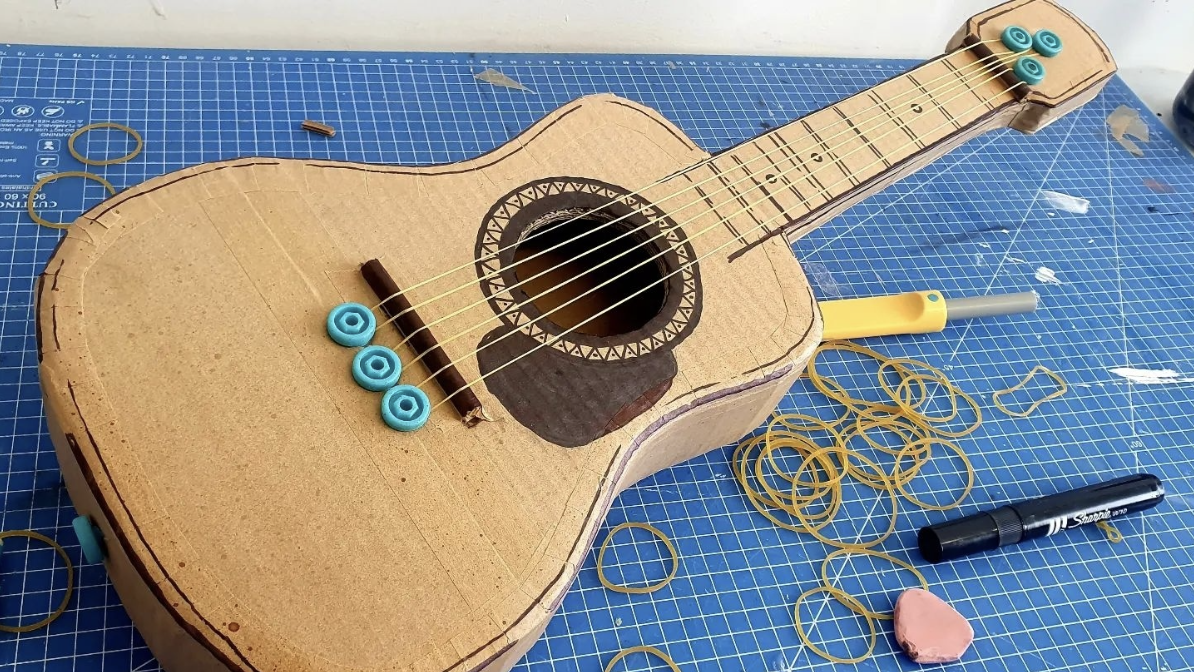 Cardboard Box Guitar Musical Instrument : 4 Steps (with Pictures ...