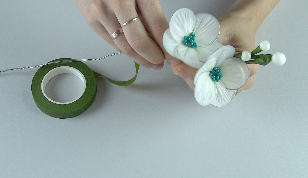 DIY Recycled Plastic Flowers - Easy Plastic Bag Crafts : 5 Steps (with ...