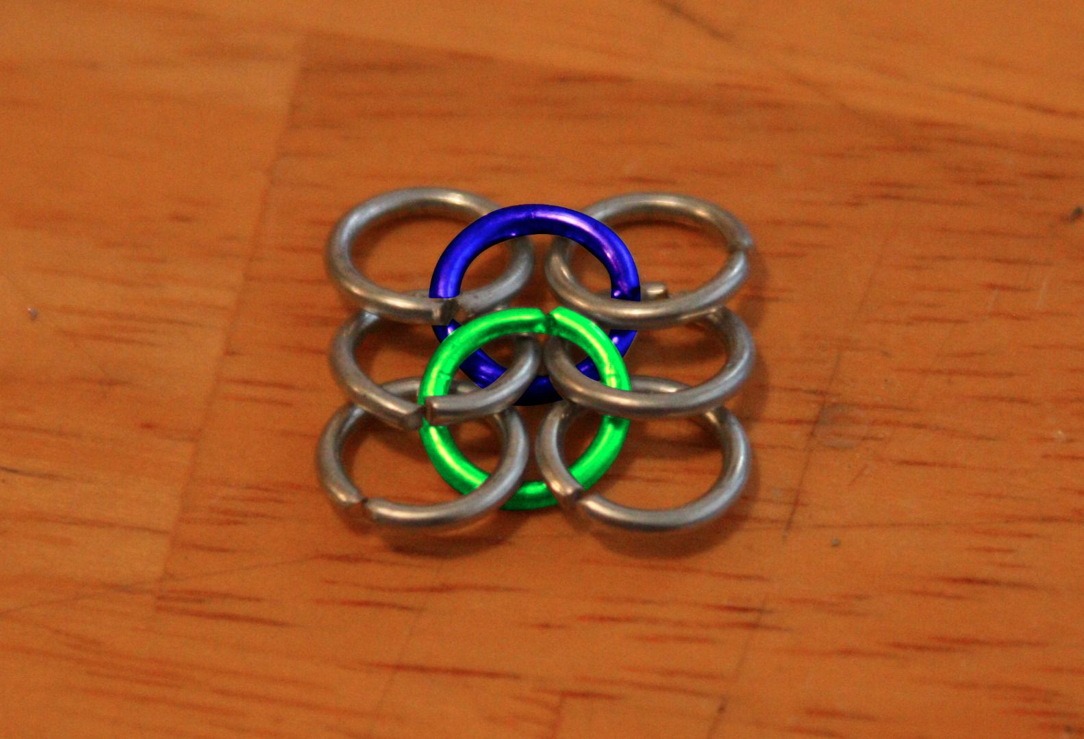 How to Make Chainmail (European 4-in-1 Weave) : 7 Steps (with Pictures ...