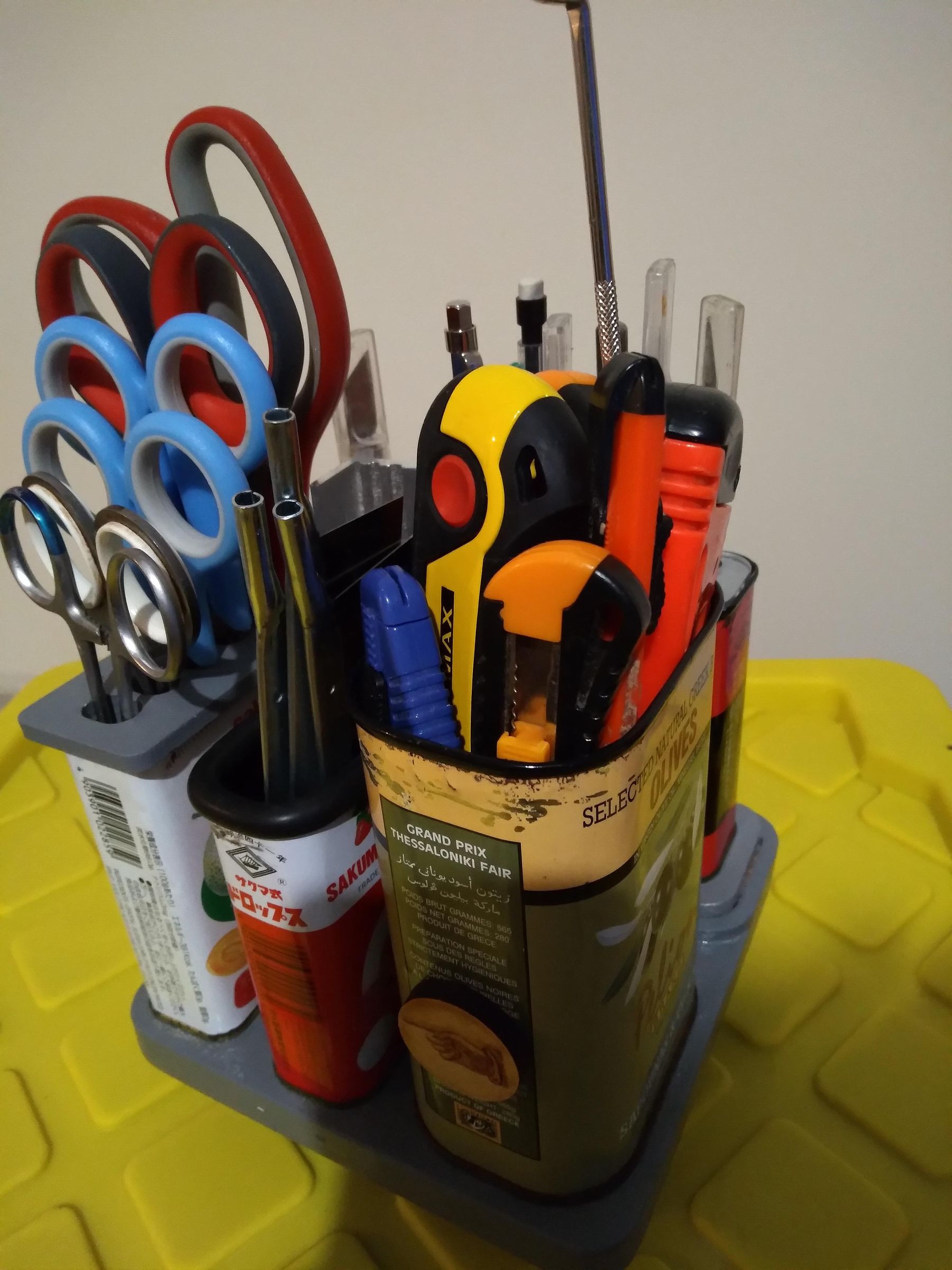 Table Top Turntable Tool Caddy : 4 Steps (with Pictures) - Instructables