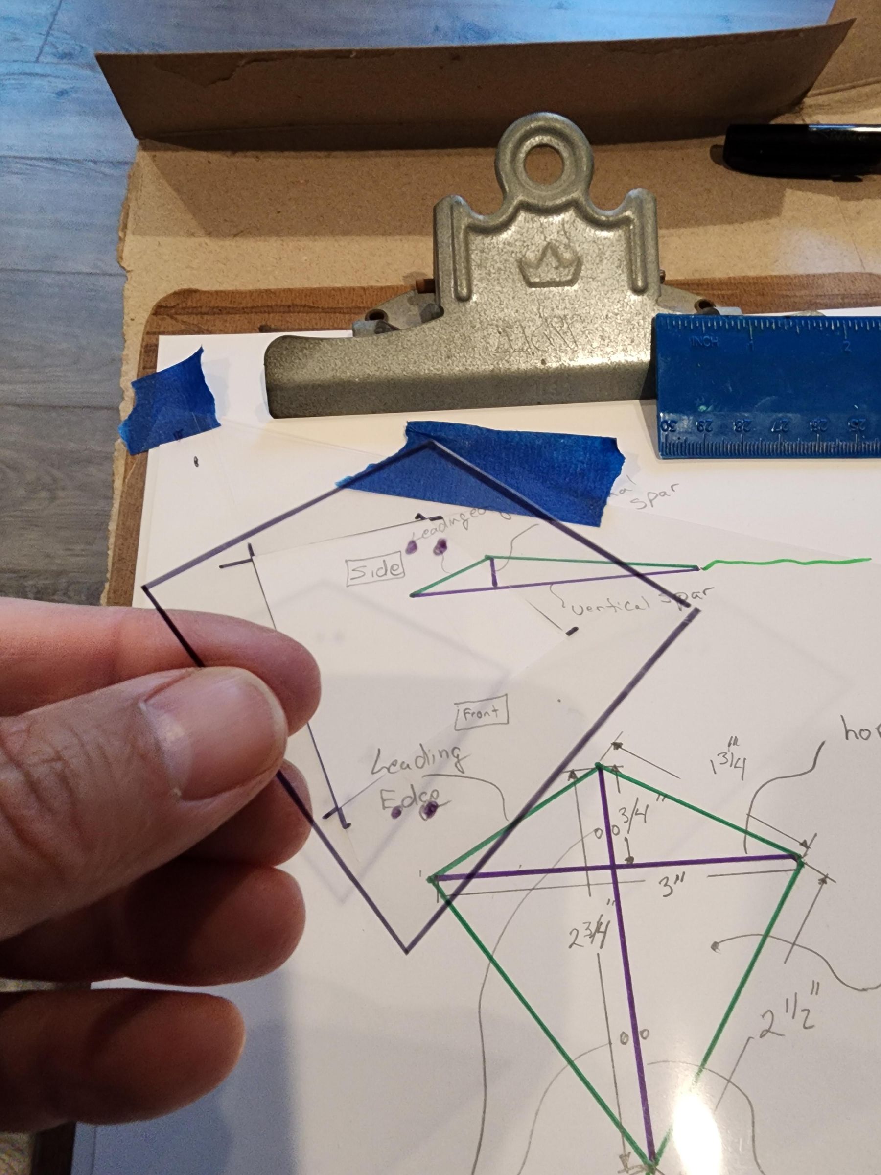 Mini / Micro Scale Kite : 11 Steps - Instructables