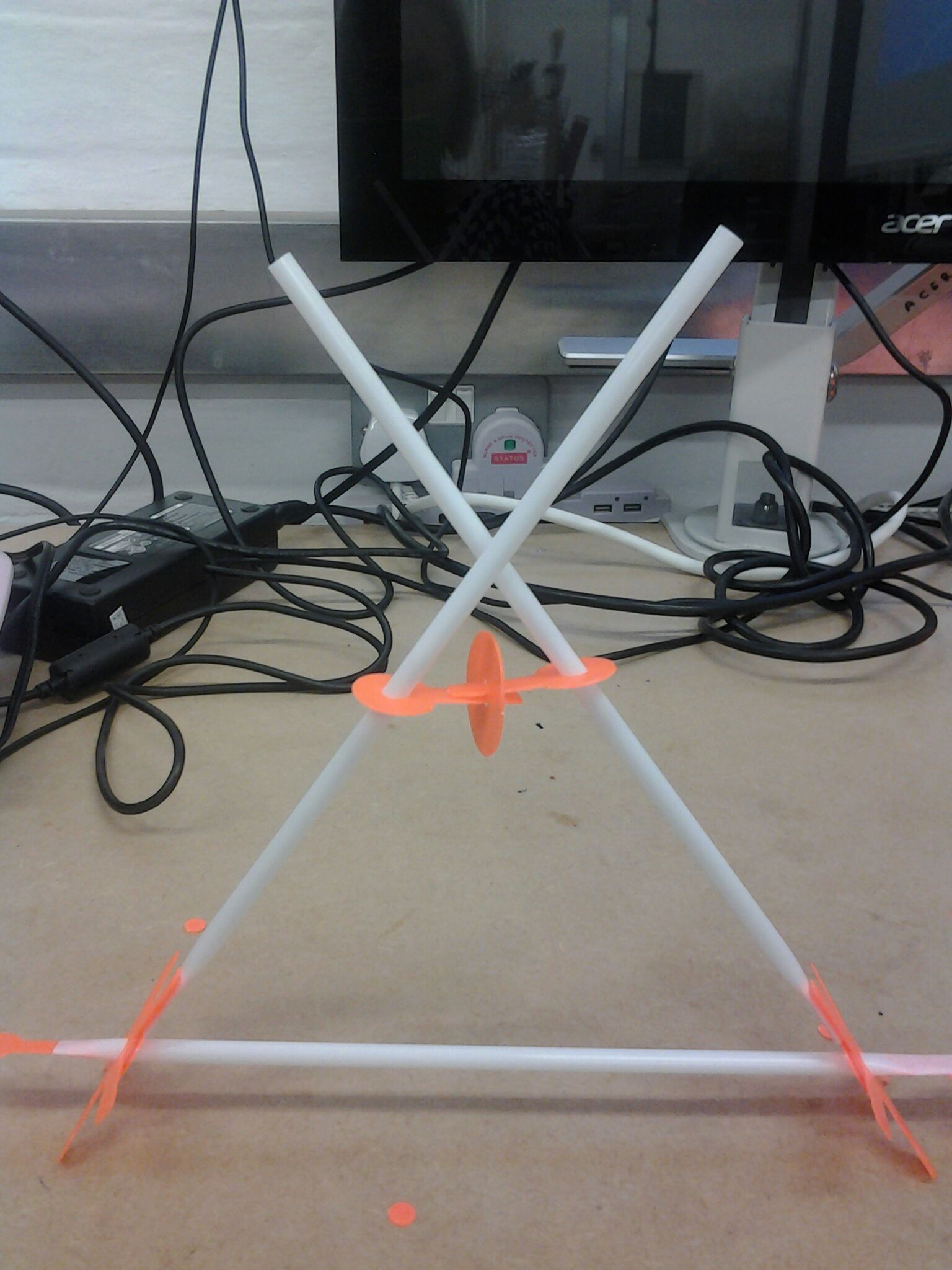 Strawbees Catapult : 14 Steps - Instructables