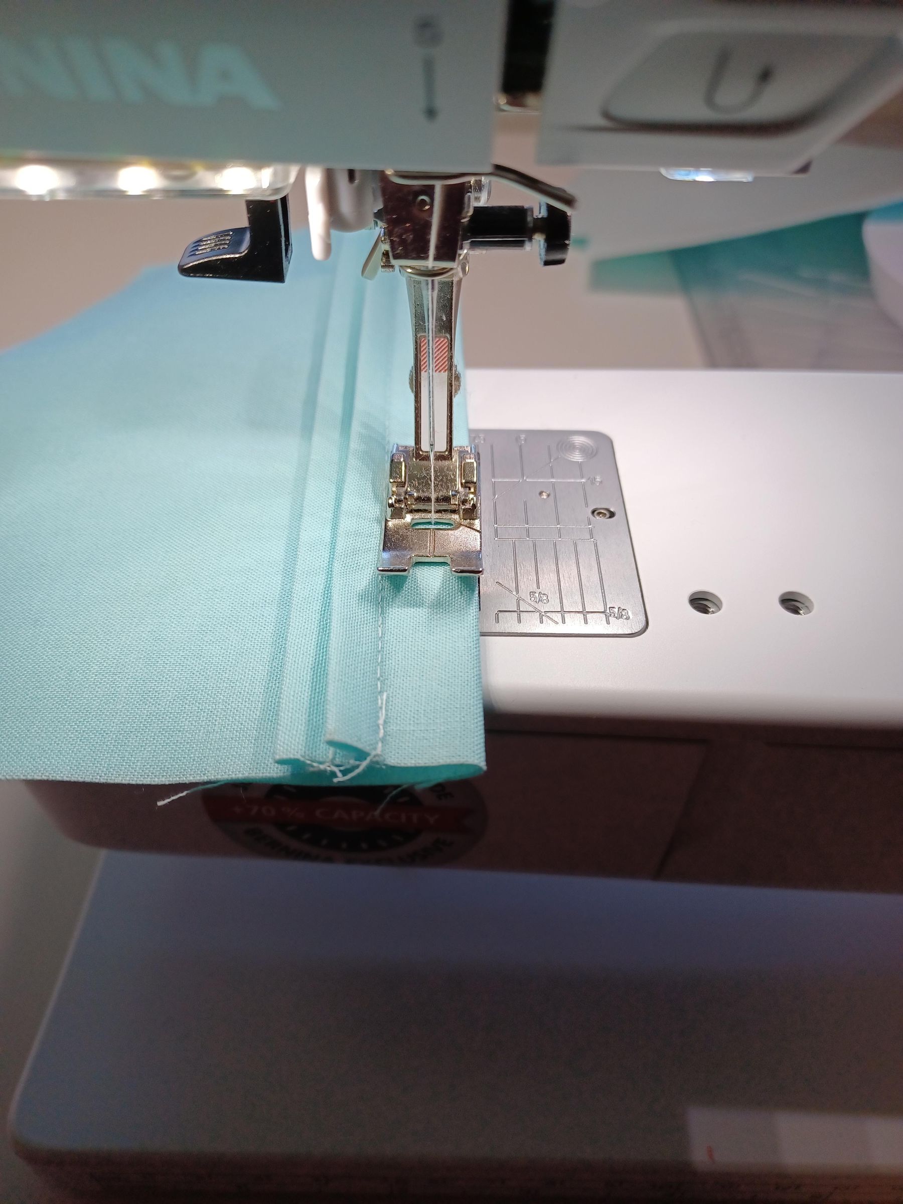 Zipper Bag With Fabric Tucks and Embroidery : 9 Steps - Instructables