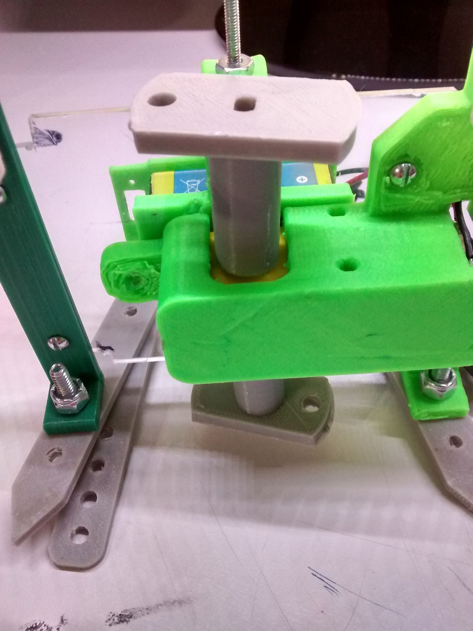 Robot Hexapodo : 9 Steps - Instructables