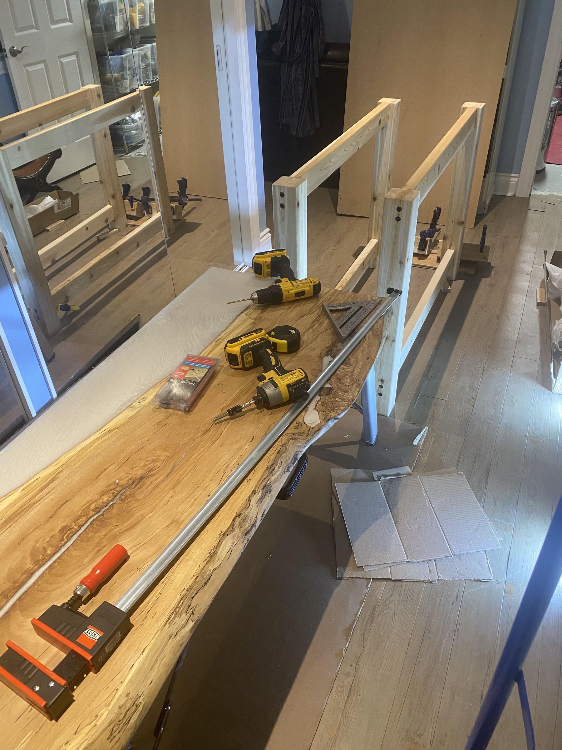 Live Edge Epoxy Resin Custom Outdoor Bar Table : 12 Steps (with ...