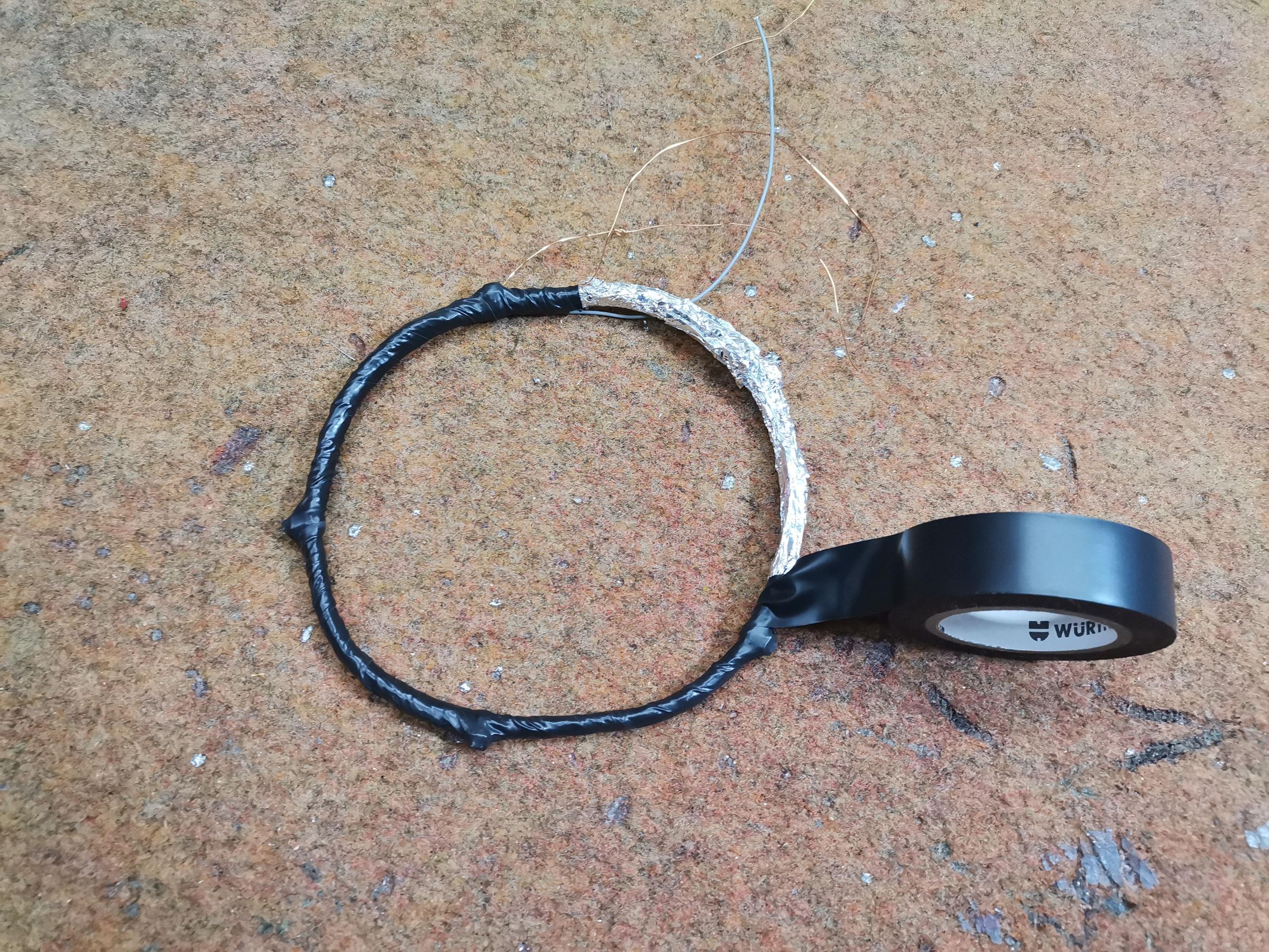 DIY Super Simple Sensitive Metal Detector : 3 Steps (with Pictures ...