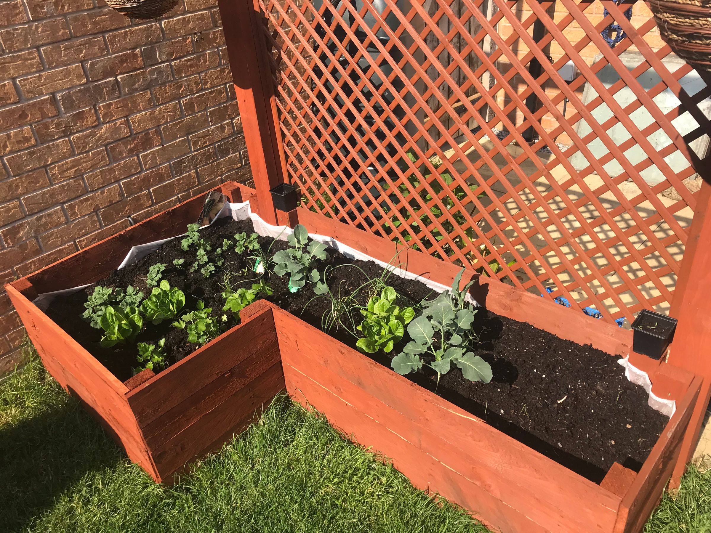 Bench, Lean to and Planter From Re-claimed Wood : 9 Steps (with ...