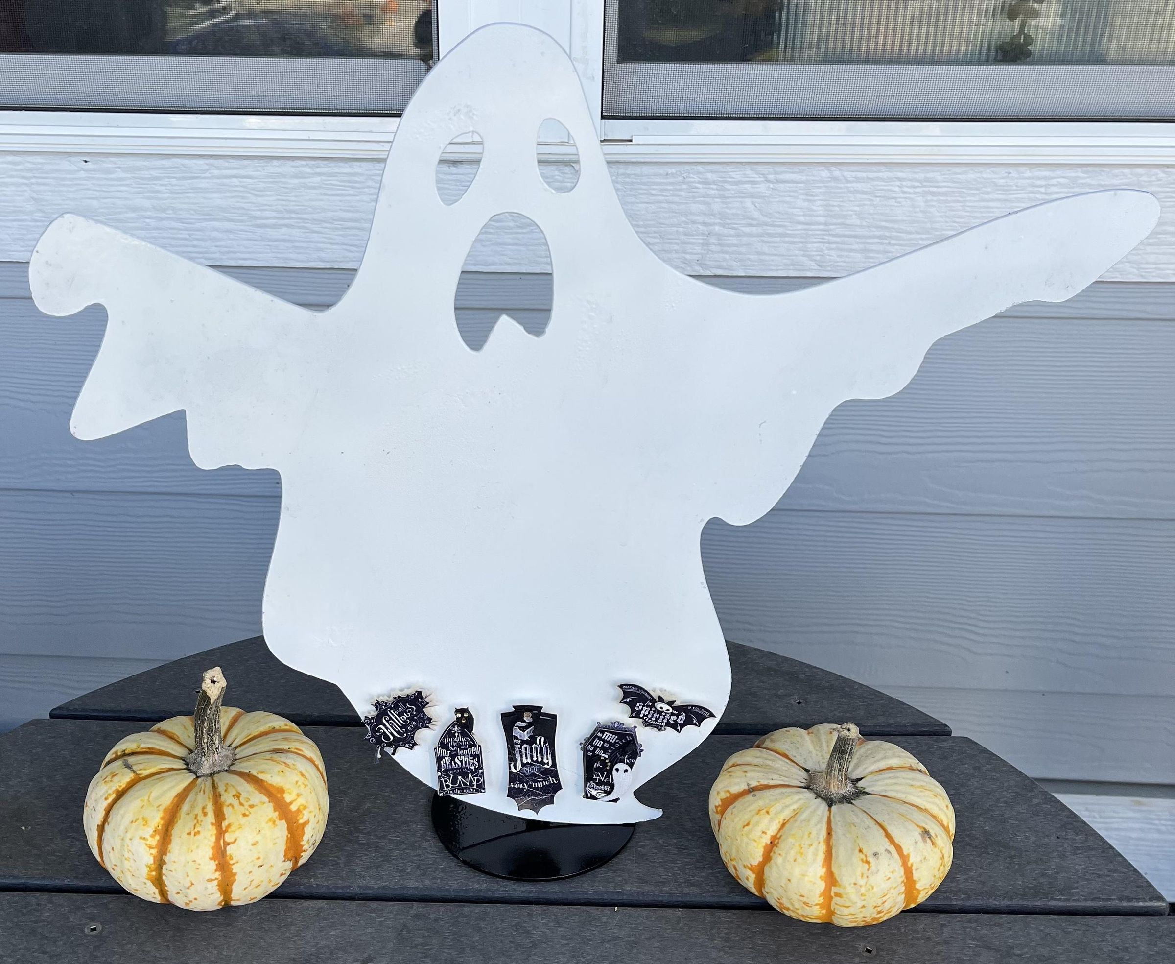 BOO! Happy Halloween! : 4 Steps - Instructables