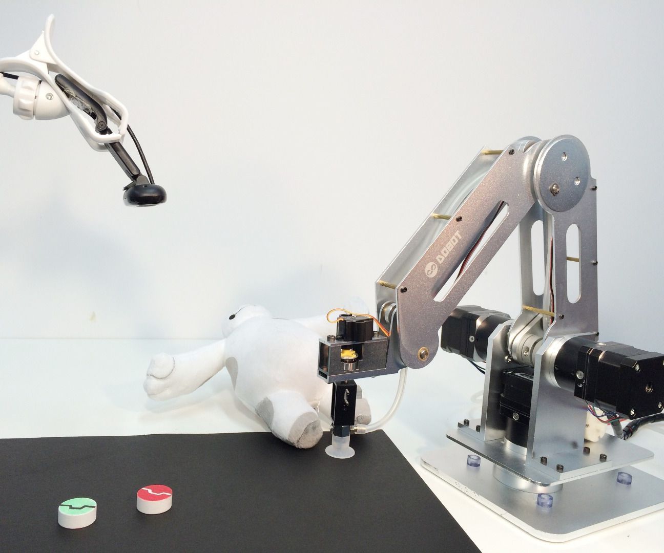 A Multi-controlled High Precision Desktop Robotic Arm : 7 Steps ...