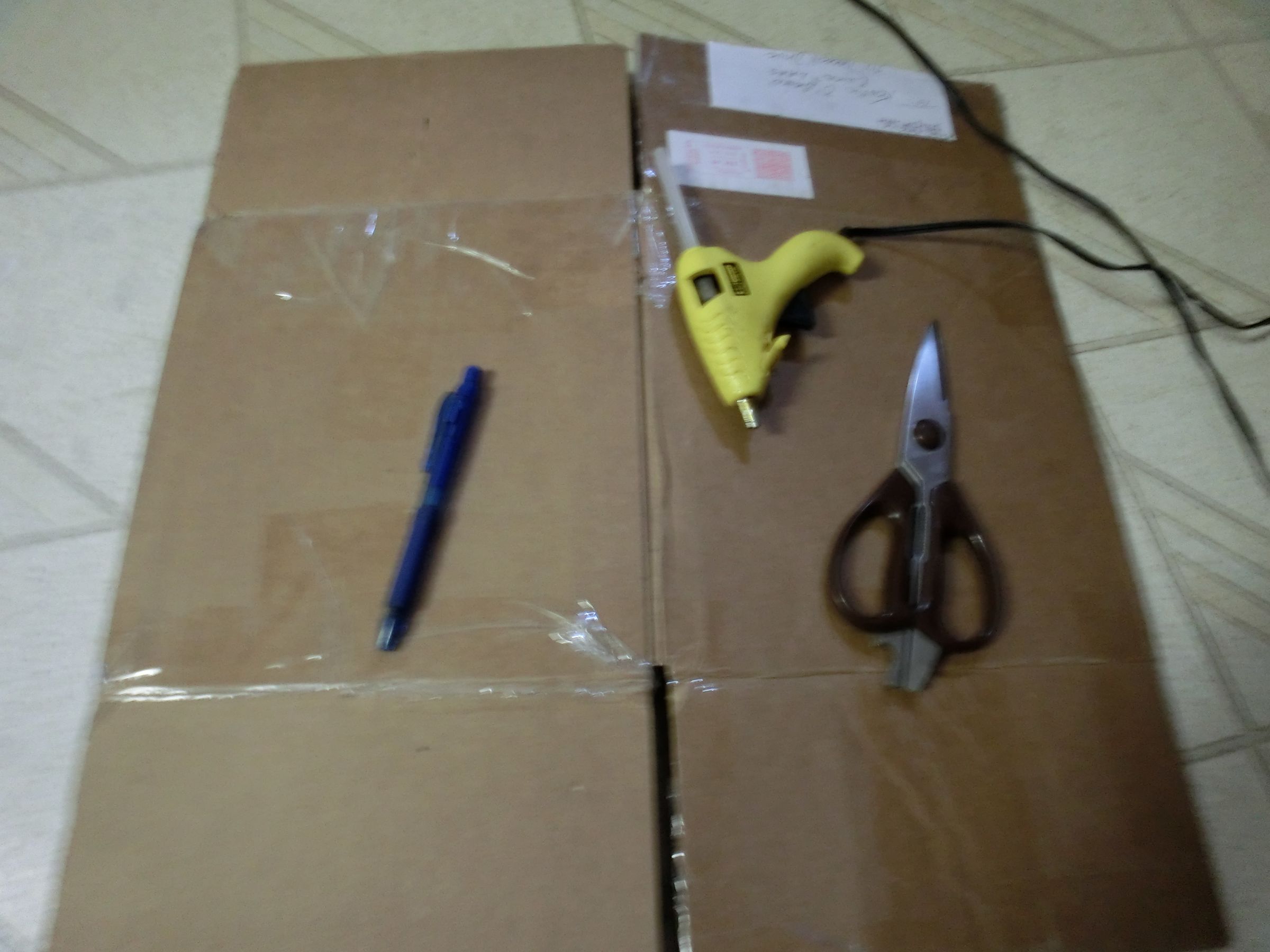 Minecraft Cardboard Chest : 8 Steps - Instructables