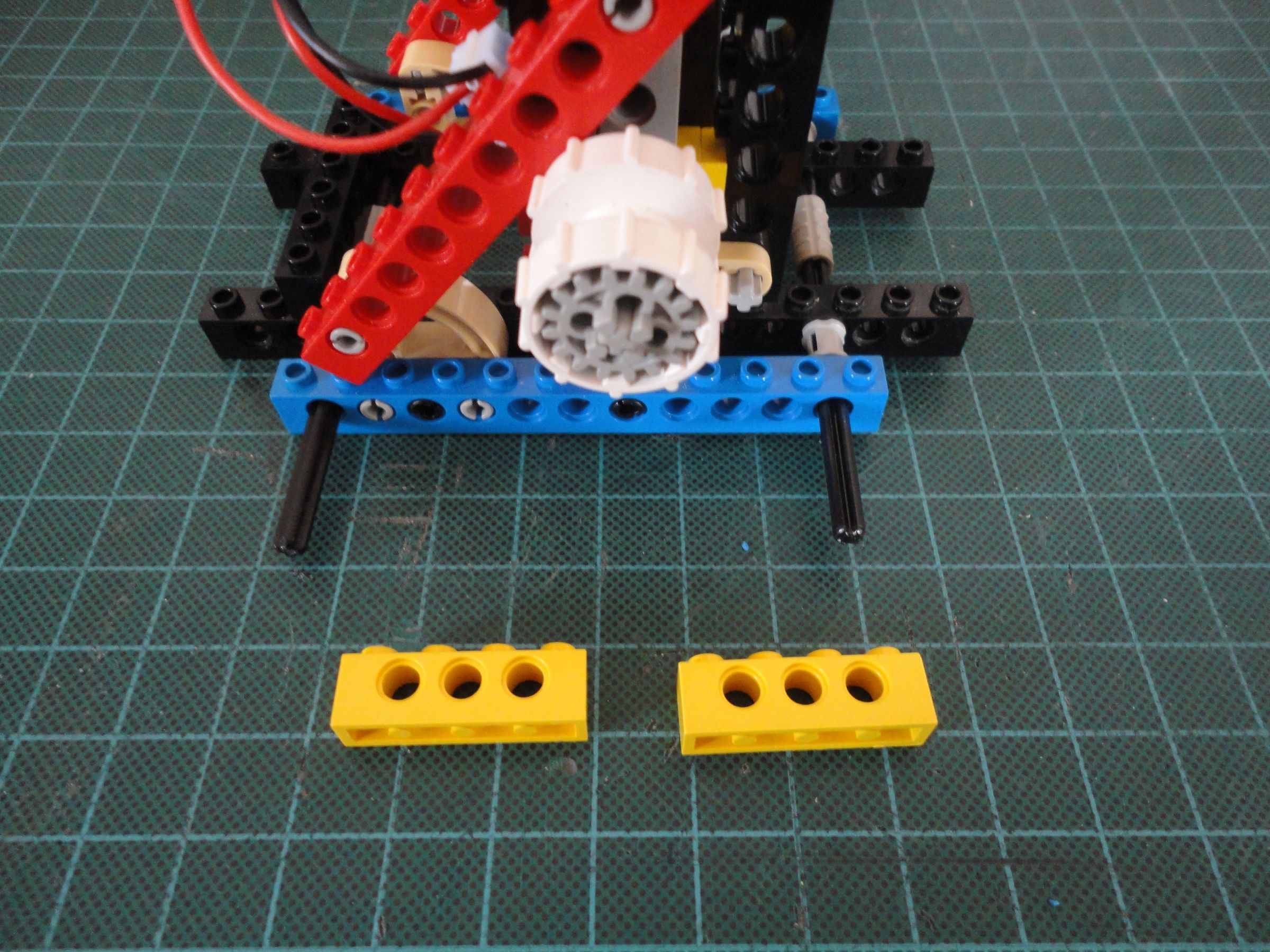 Lego Track Bot : 14 Steps (with Pictures) - Instructables