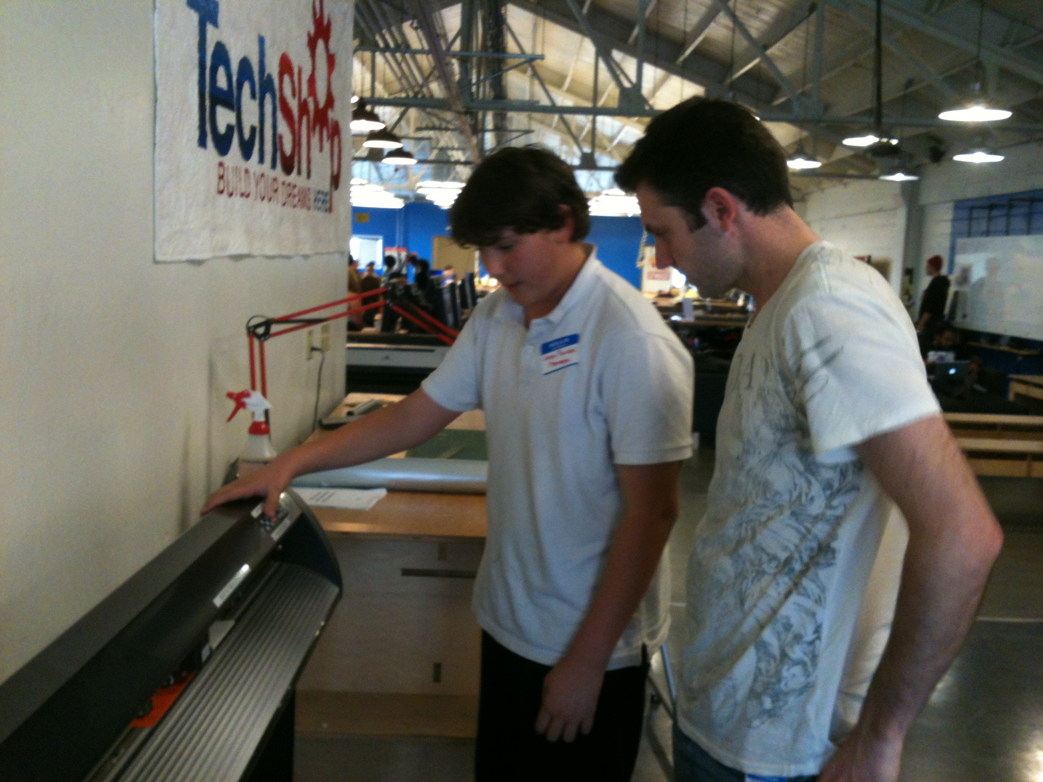 How to Make Custom Stickers (CNC Vinyl Cutter) - Instructables