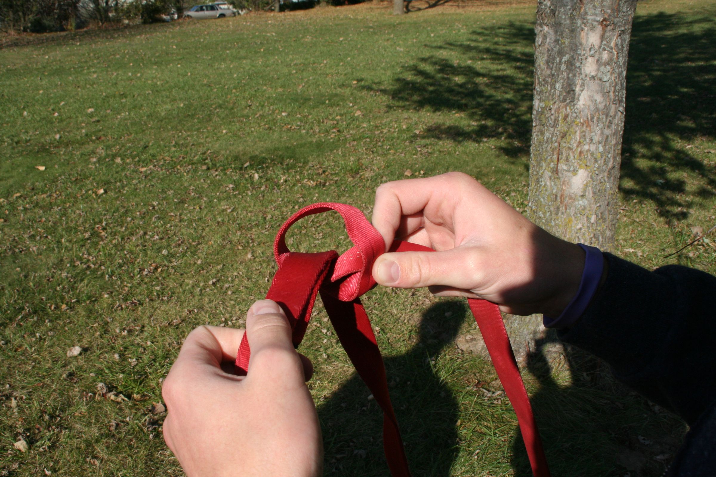 How to Set Up a Slackline : 10 Steps (with Pictures) - Instructables