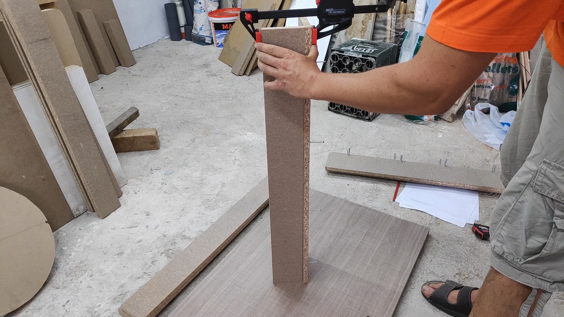 Less Than $50 Particleboard Workbench : 9 Steps (with Pictures ...