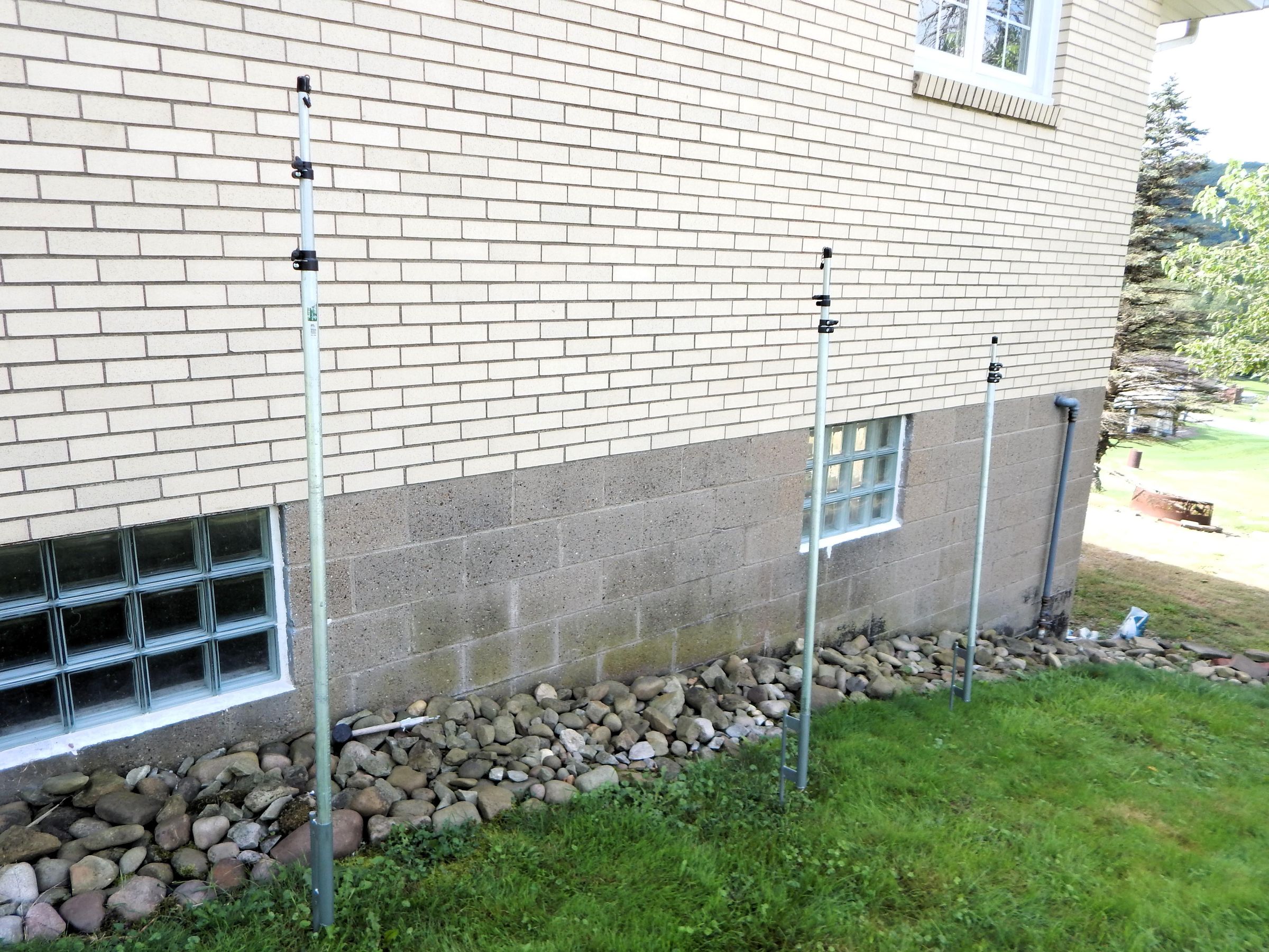 DIY Halloween Decoration Mounting Poles : 4 Steps - Instructables
