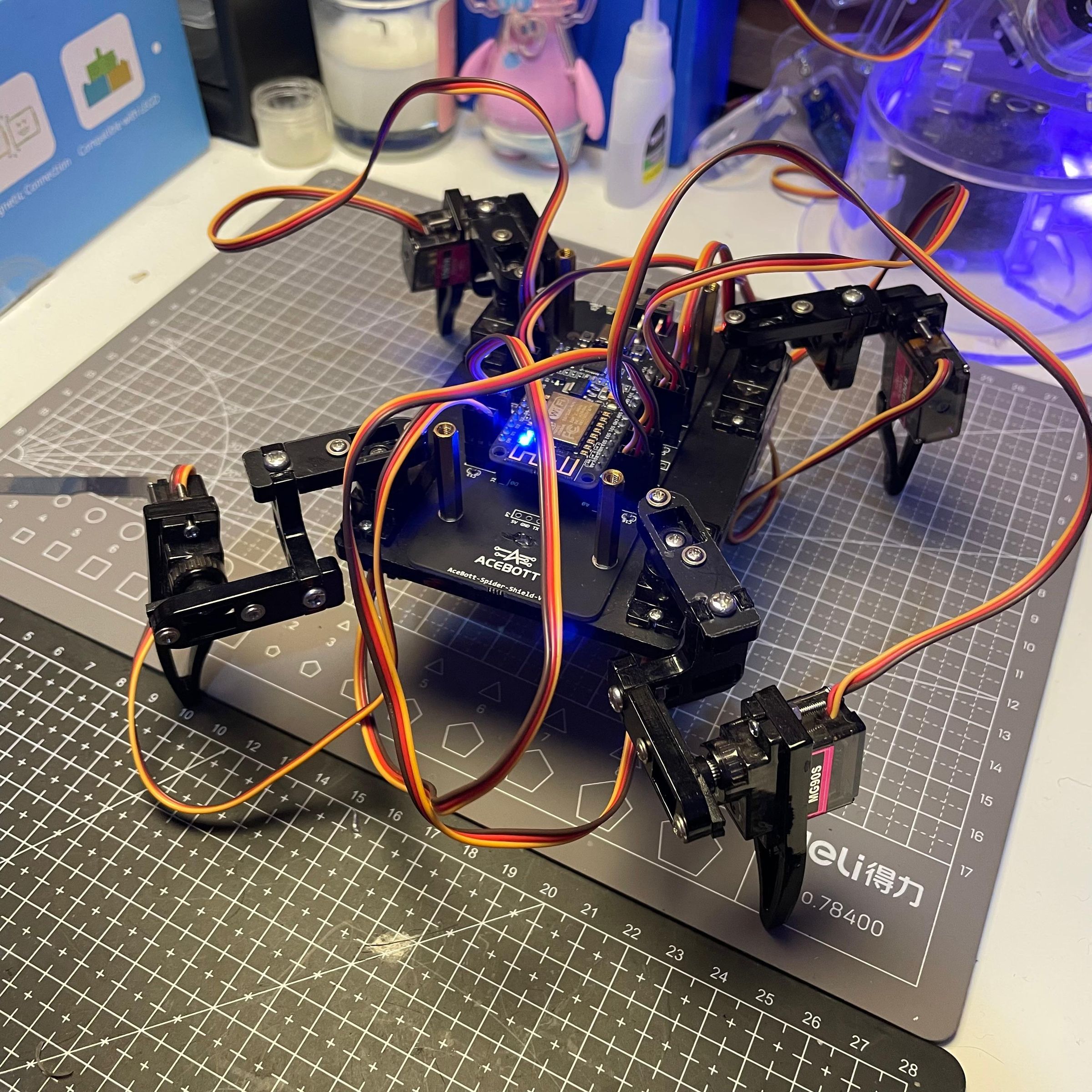 How to Build an 8-servo Spider-like Robot (a Quadruped) Using ACEBOTT ...