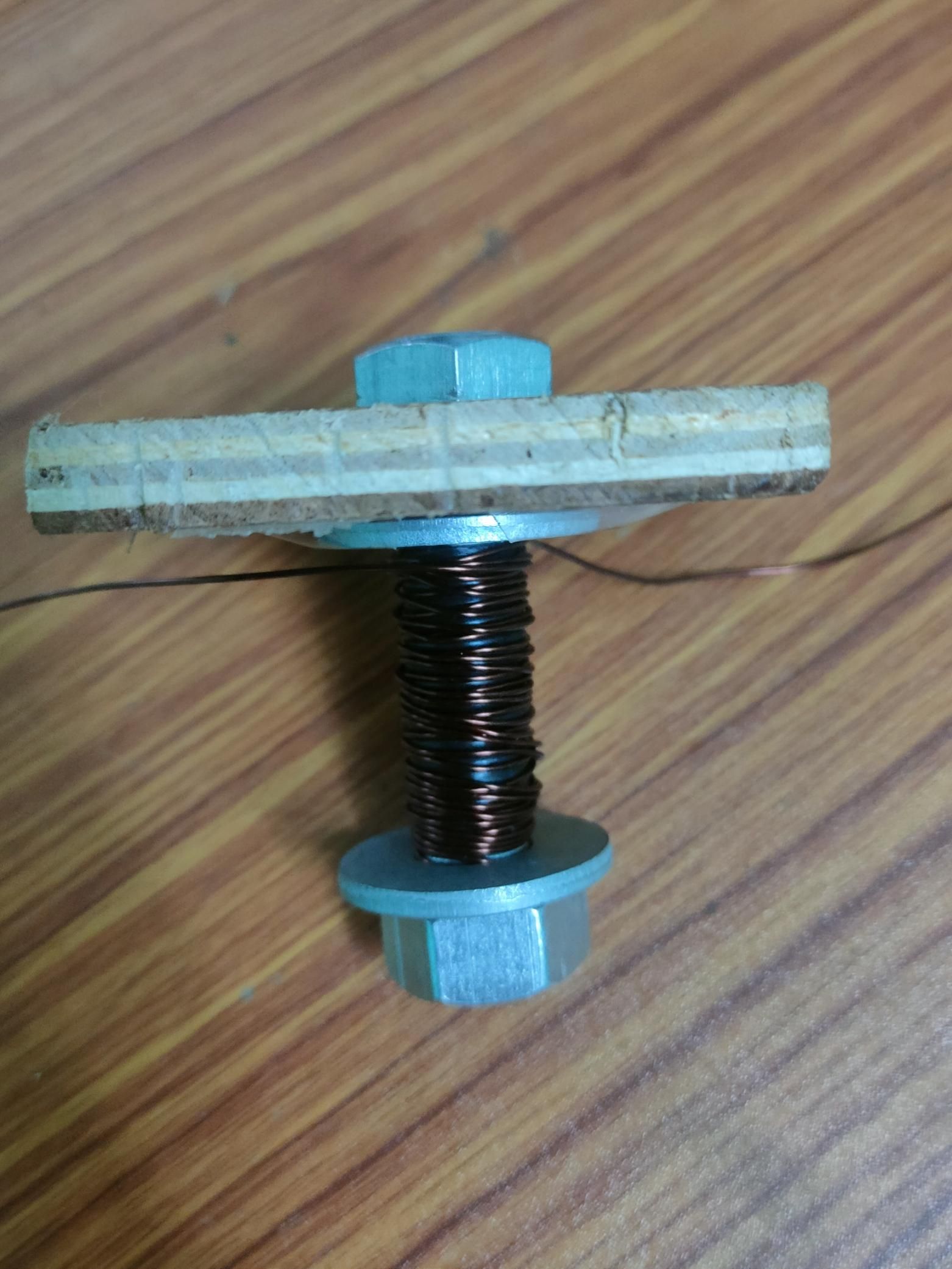 LEVITATING BANANA - Electromagnetic Levitation : 10 Steps (with ...