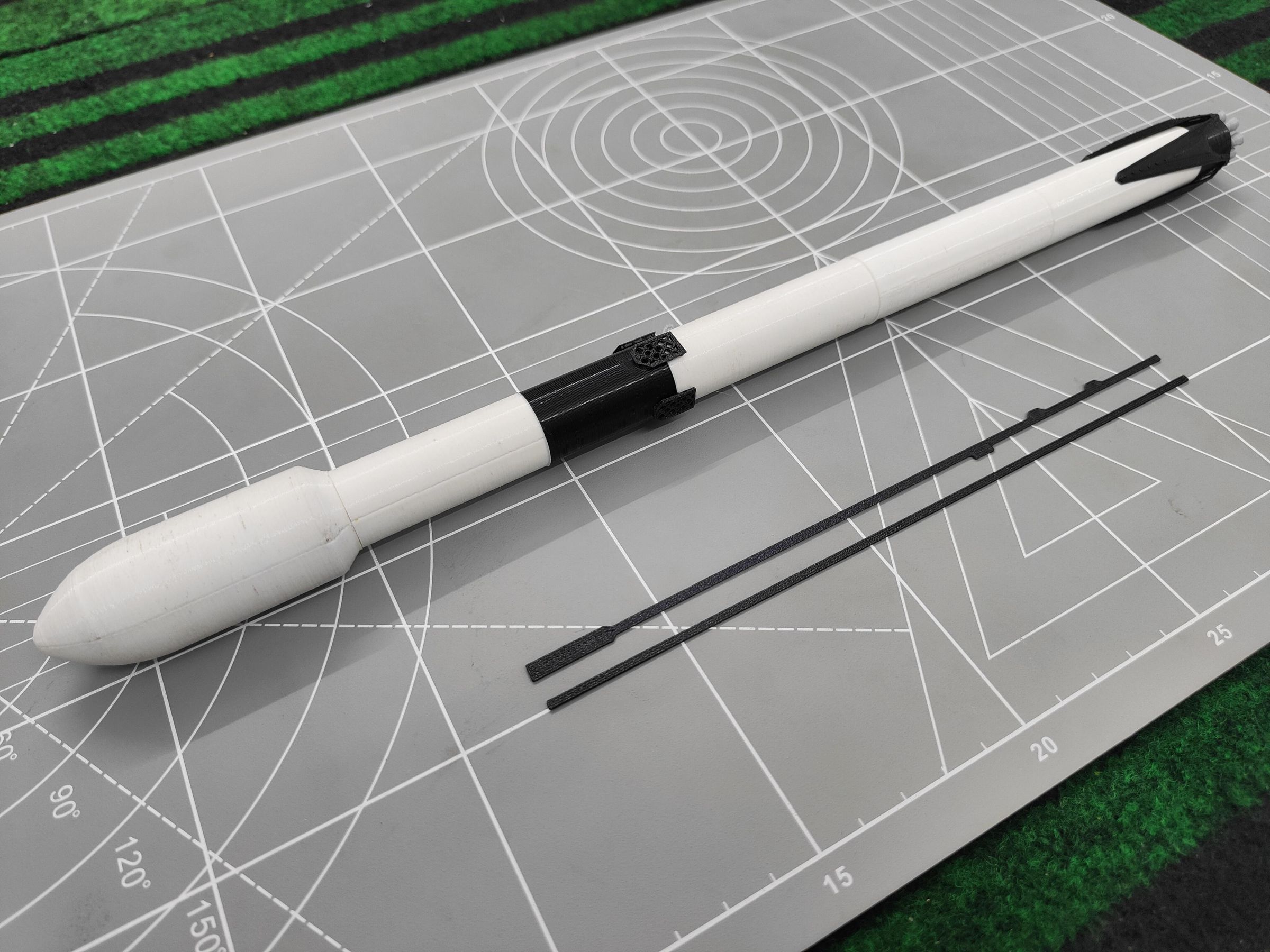 DIY Miniature Falcon 9 Model 1:200 (Without Supports) : 15 Steps (with ...
