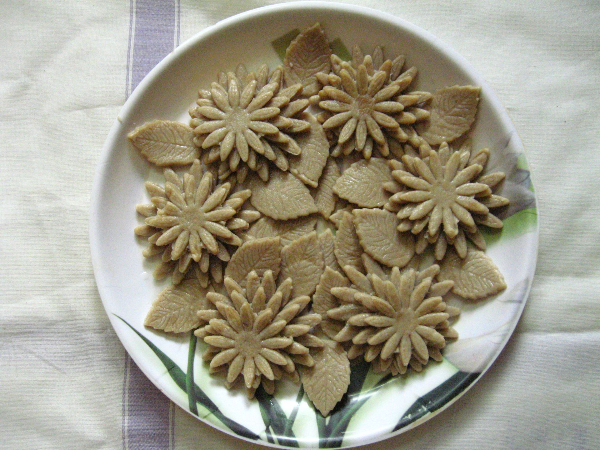 Fresh Home-Made Pasta Using Plunge Cutters : 12 Steps (with Pictures ...