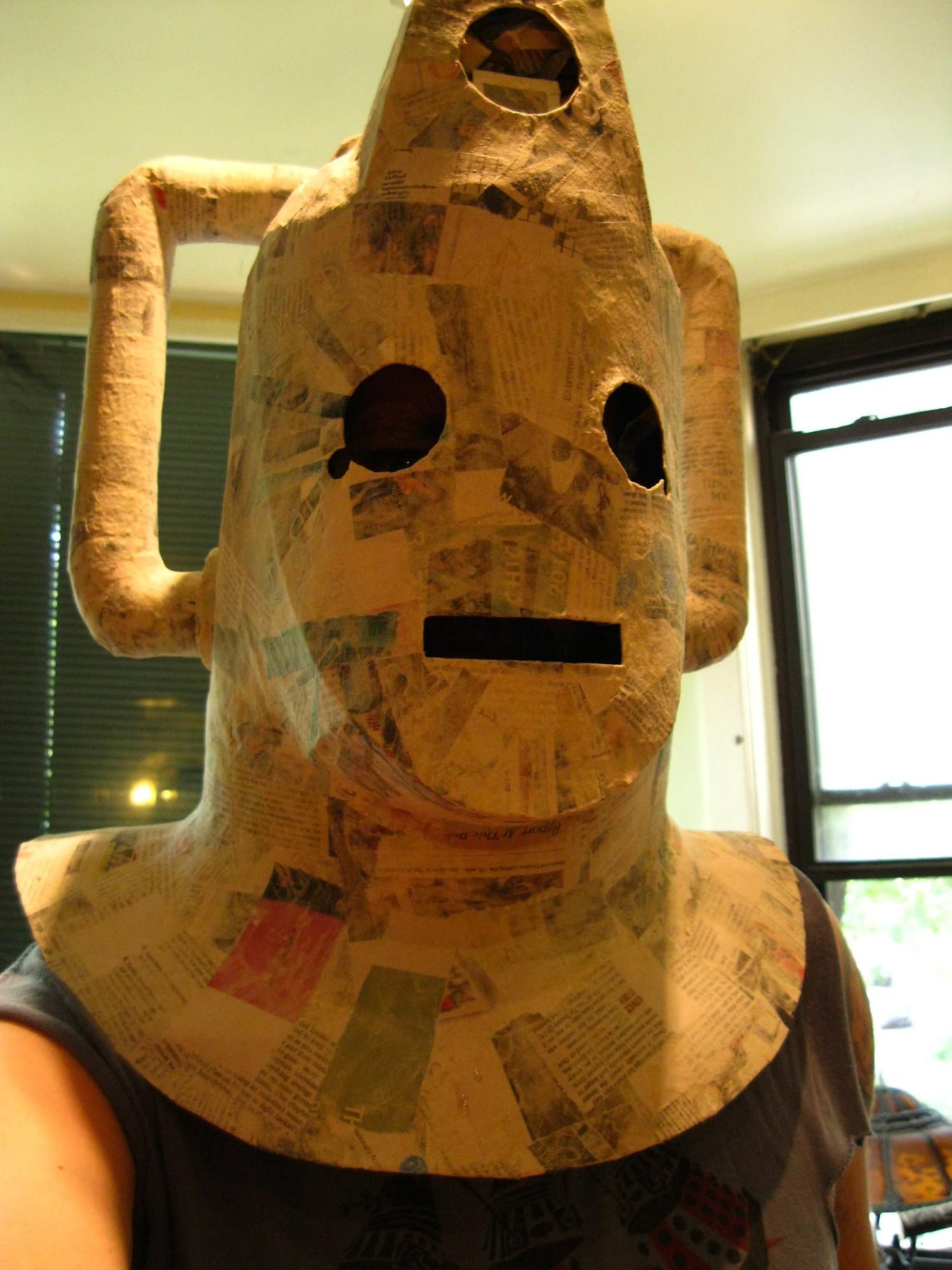 DOCTOR WHO CYBERMAN COSTUME : 5 Steps (with Pictures) - Instructables