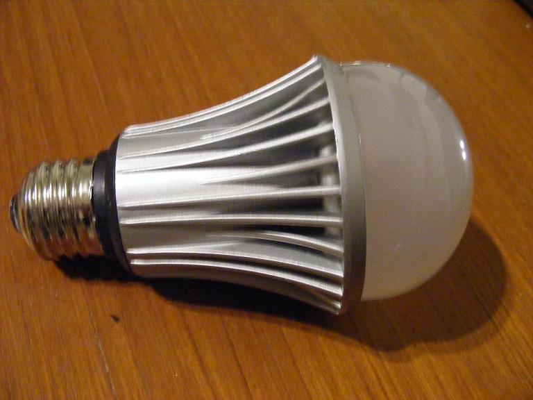120V LED Bulb on 12VDC, 190MA. the Hack : 6 Steps - Instructables