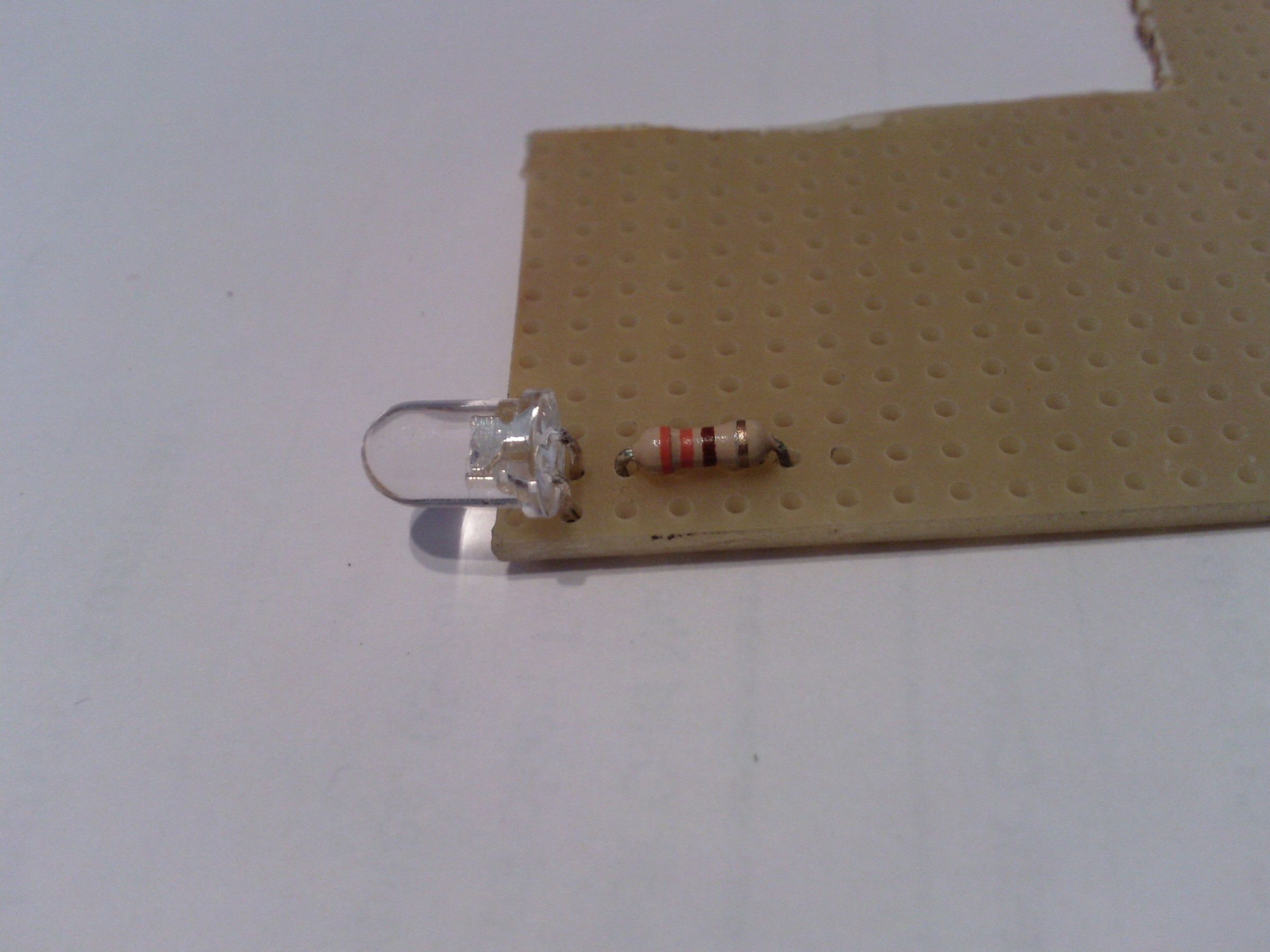 9V IR Detector : 12 Steps (with Pictures) - Instructables