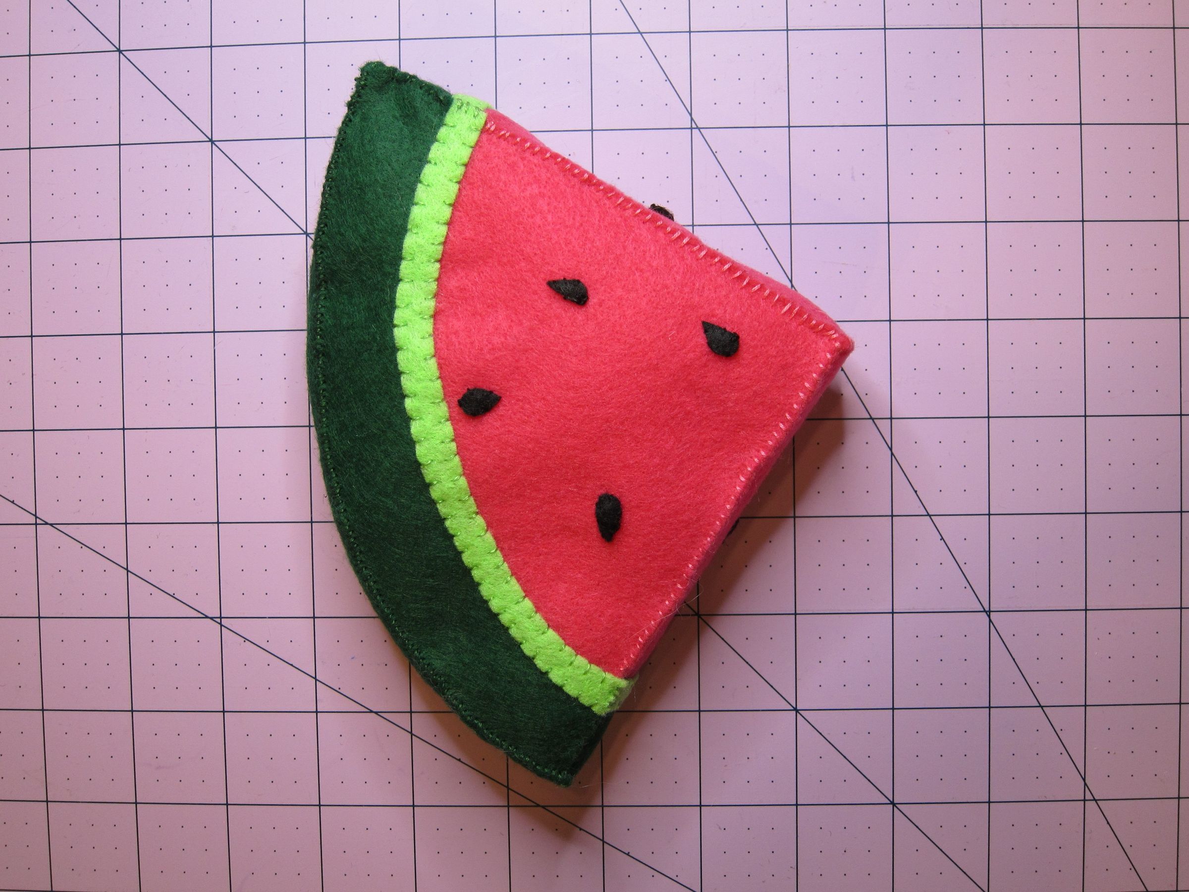 Felt Watermelon Slice : 20 Steps (with Pictures) - Instructables