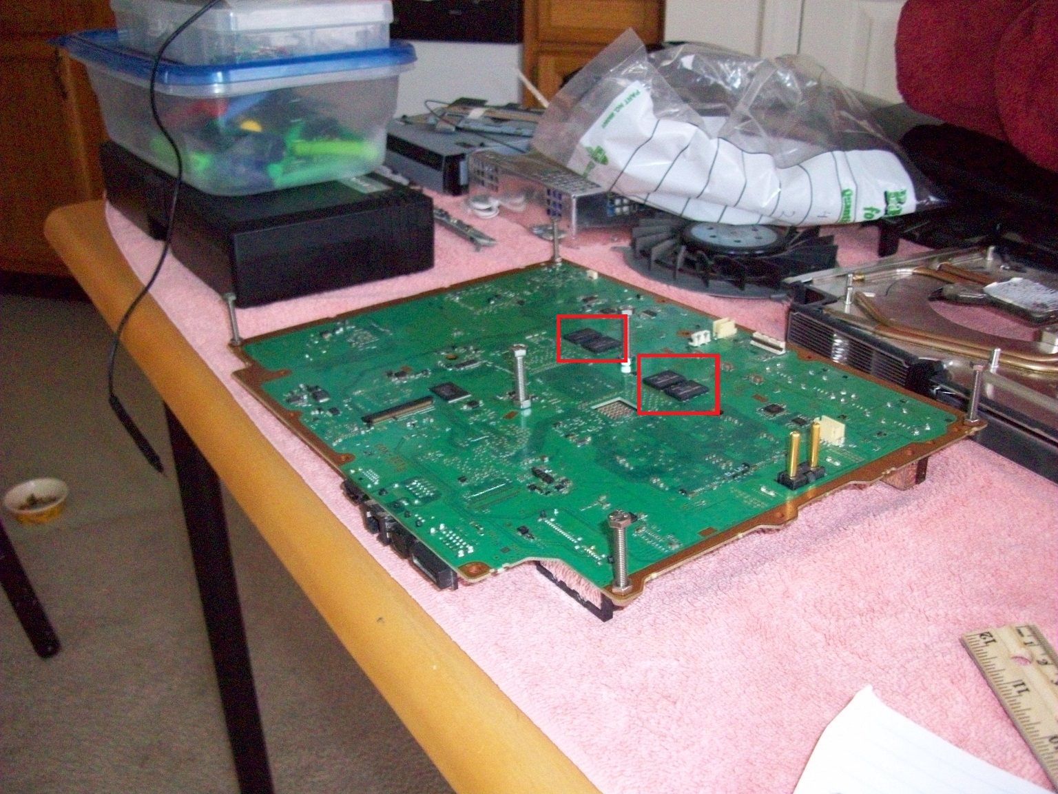 How to Fix a YLOD PS3... With an Oven. : 8 Steps (with Pictures ...