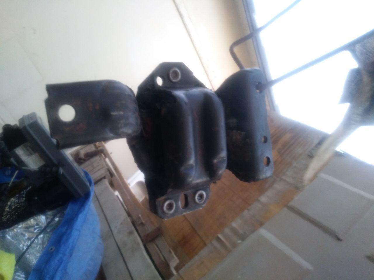 DIY Engine Mounts Rebuild for Cheap : 3 Steps - Instructables