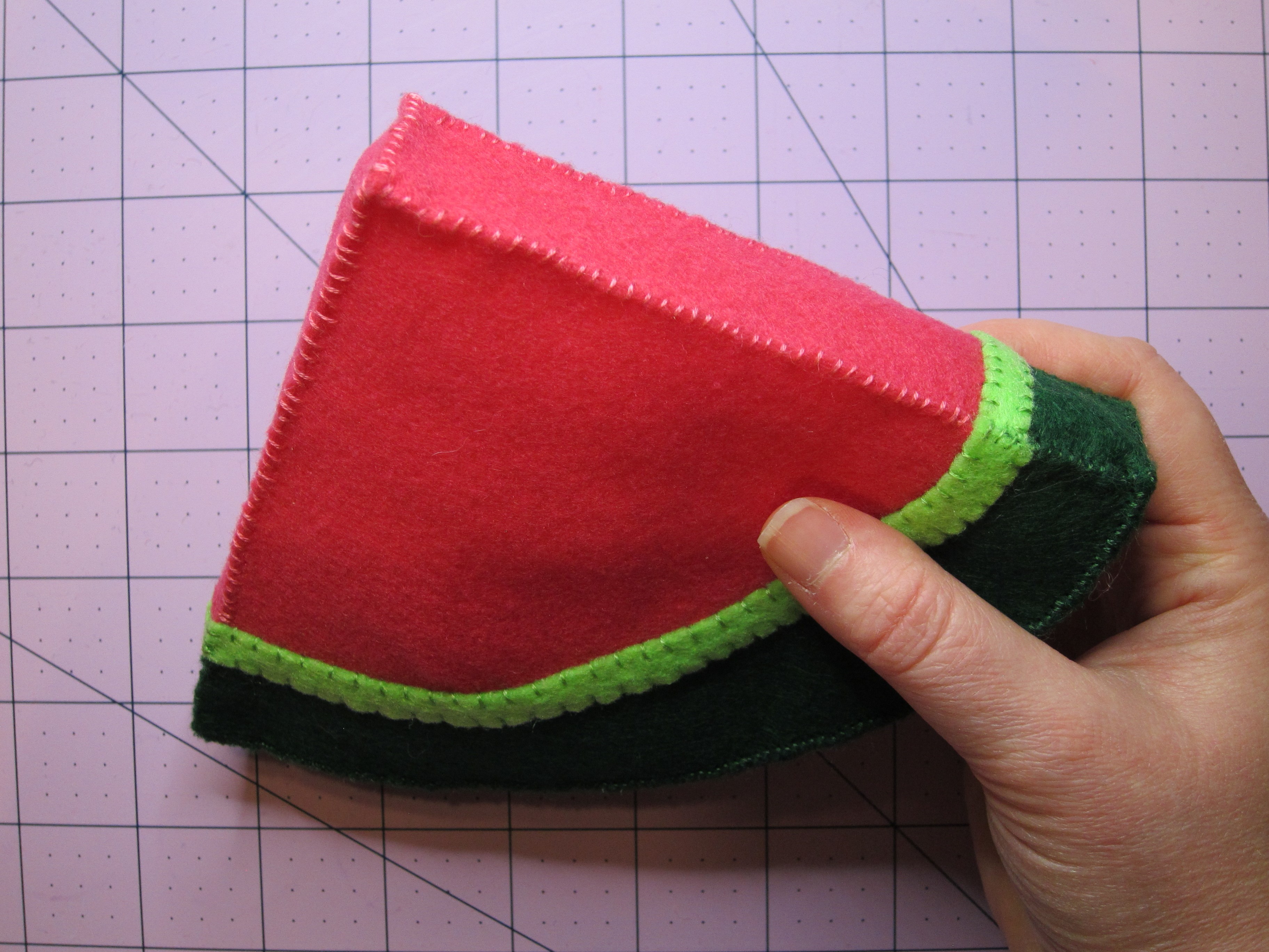 Felt Watermelon Slice : 20 Steps (with Pictures) - Instructables