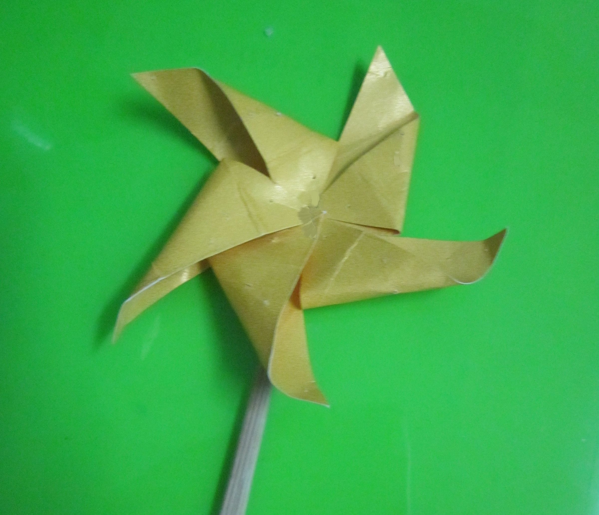Miss La Sen 5 Petal Pinwheel : 7 Steps - Instructables