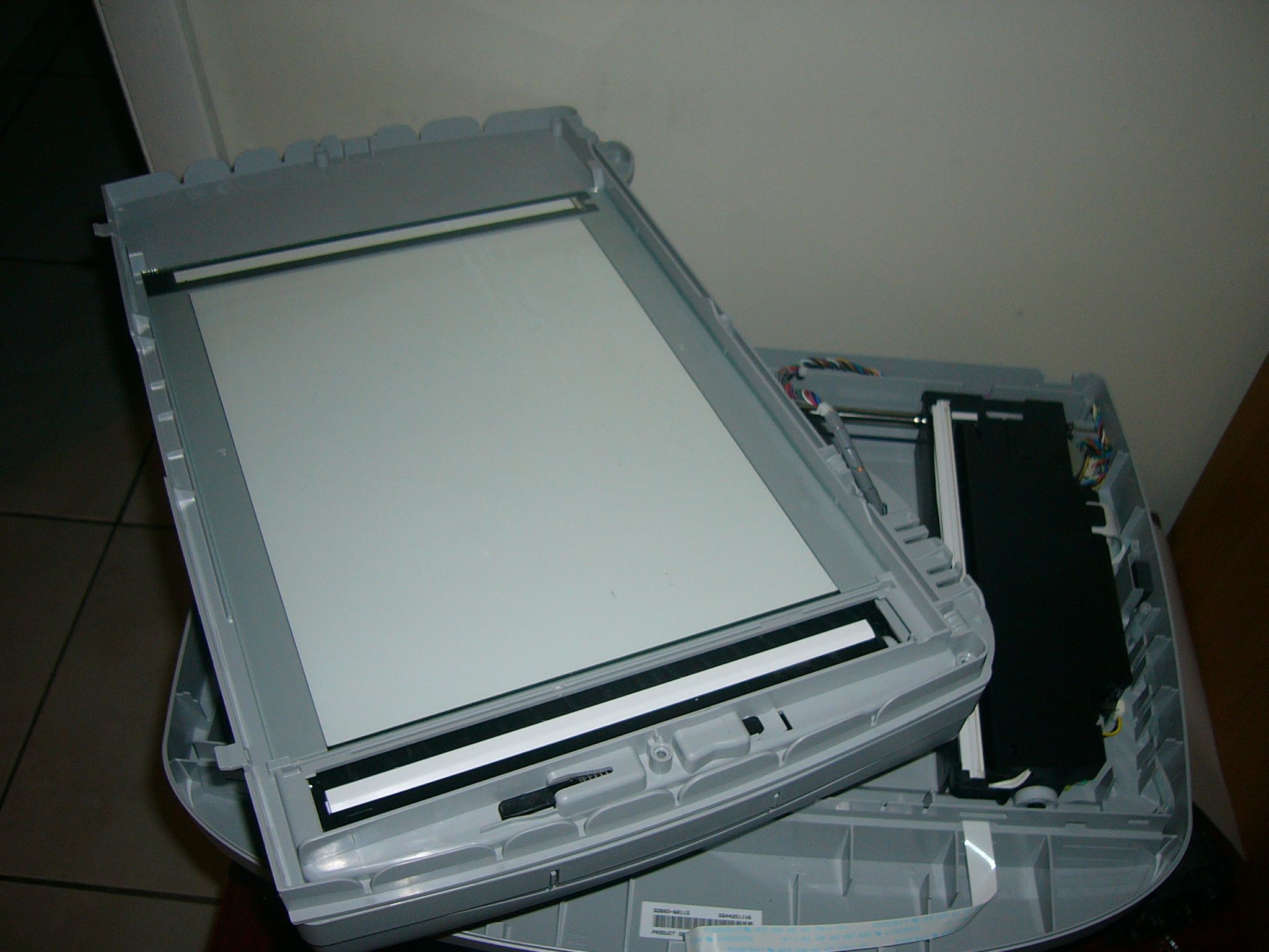 Cleaning the Underside of an HP's Scanner Glass : 4 Steps - Instructables