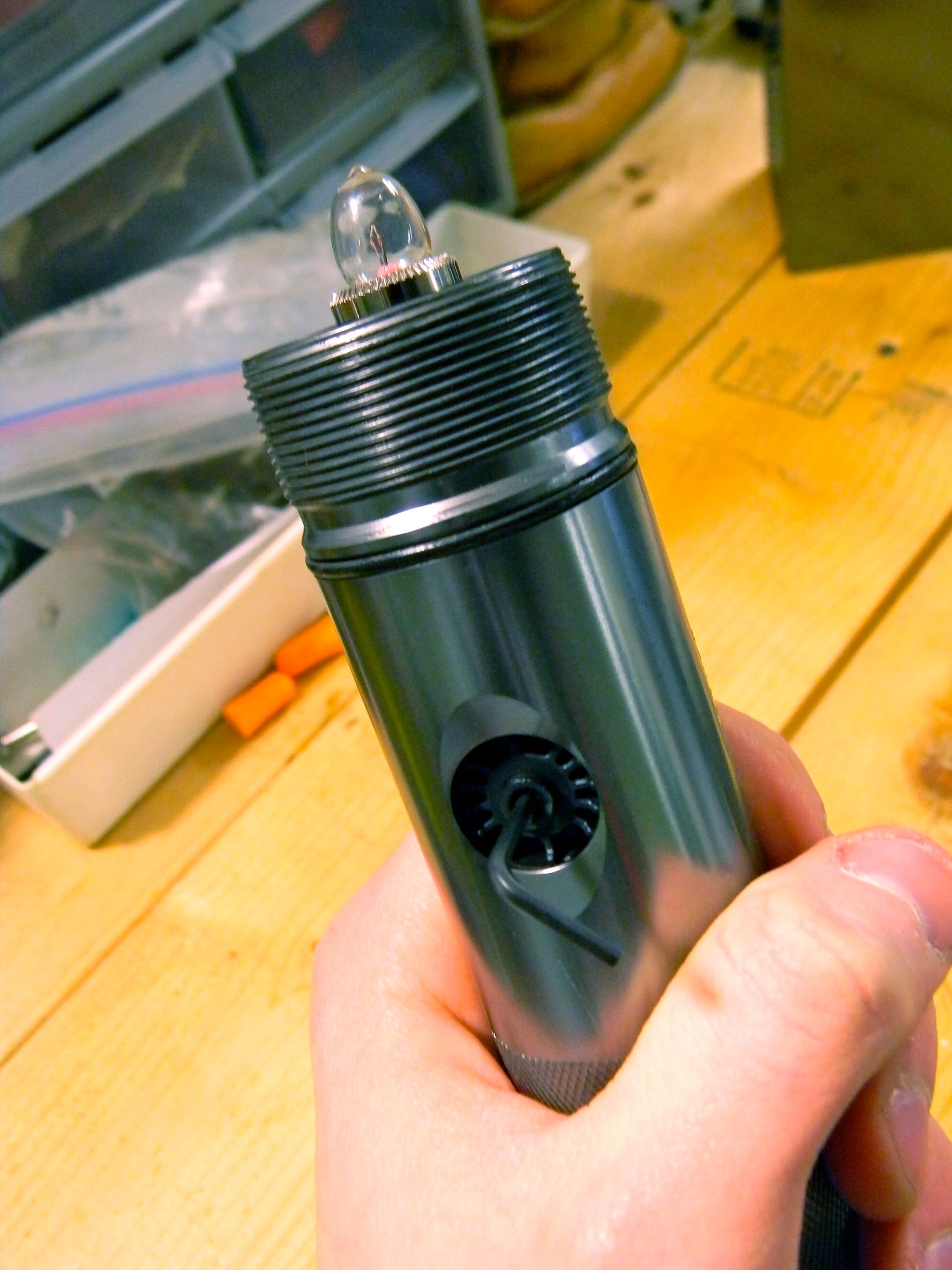 Cree XM-L Maglite: 10 Watts, 1000 Lumens : 6 Steps (with Pictures ...