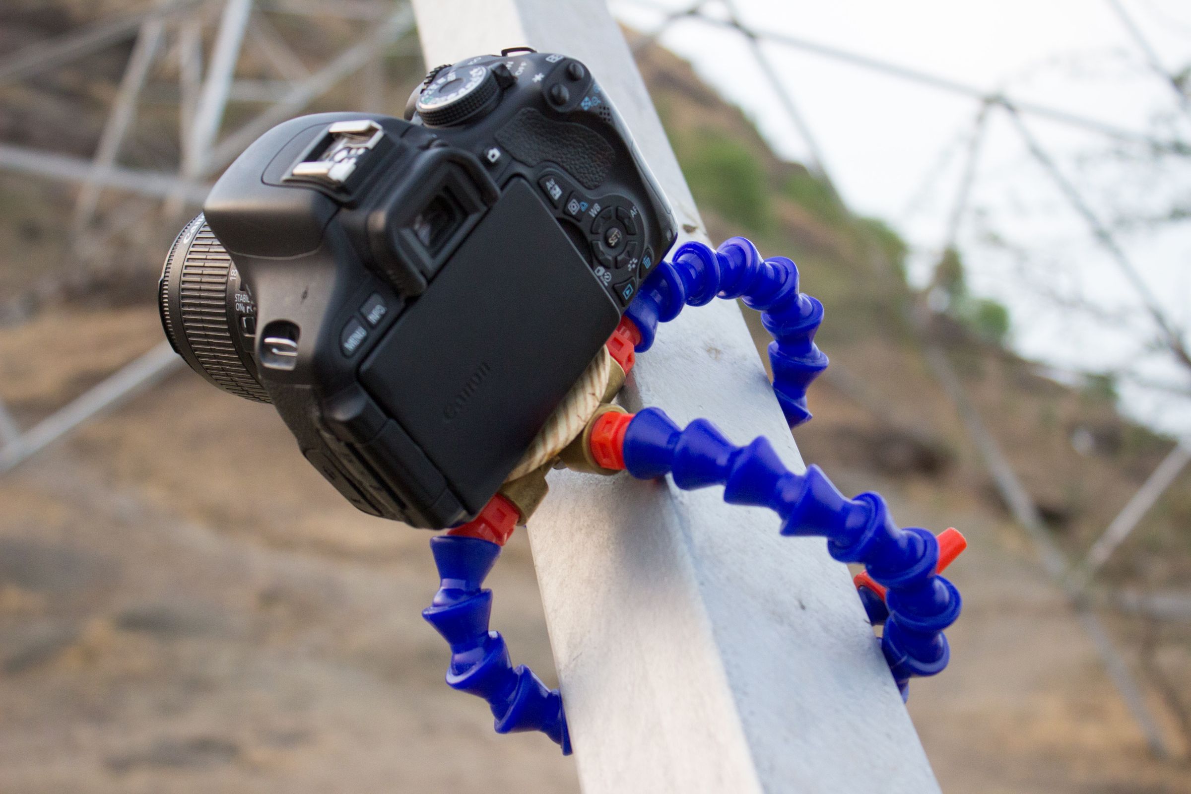 The Spyder-Pod - Your DSLR's New Friend! : 8 Steps (with Pictures ...