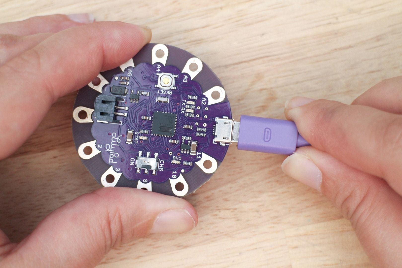 Introducing the Microcontroller + Arduino : 17 Steps - Instructables